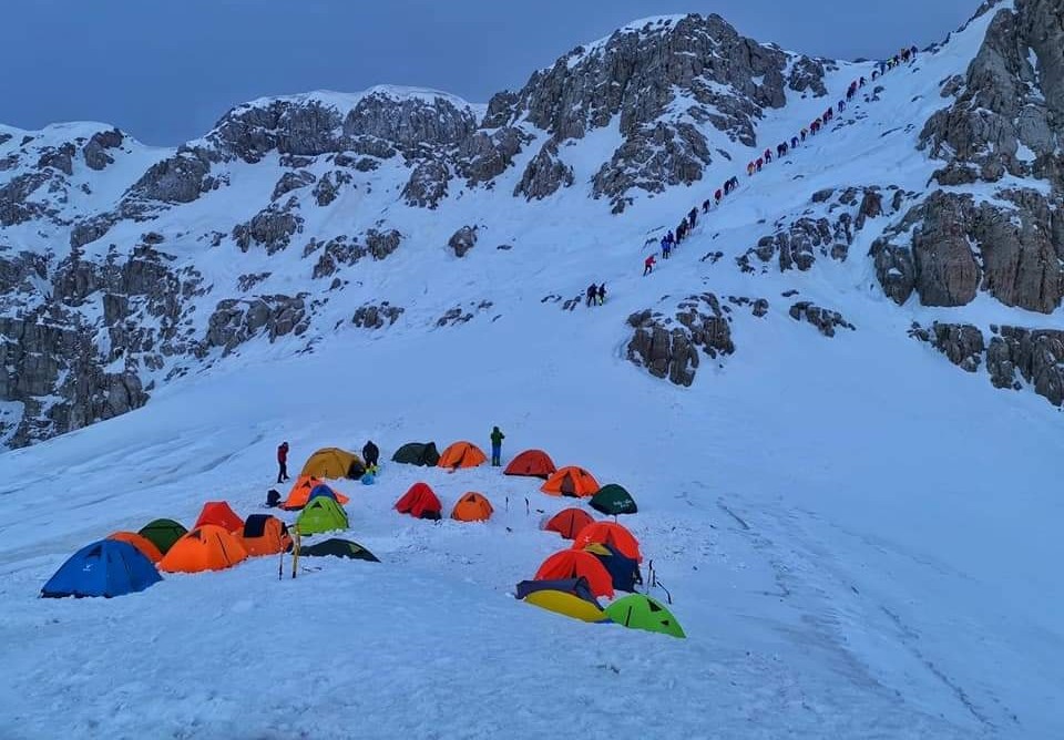 KUNA : Snow-capped summits in Iraq's Kurdistan attract adventurers ...