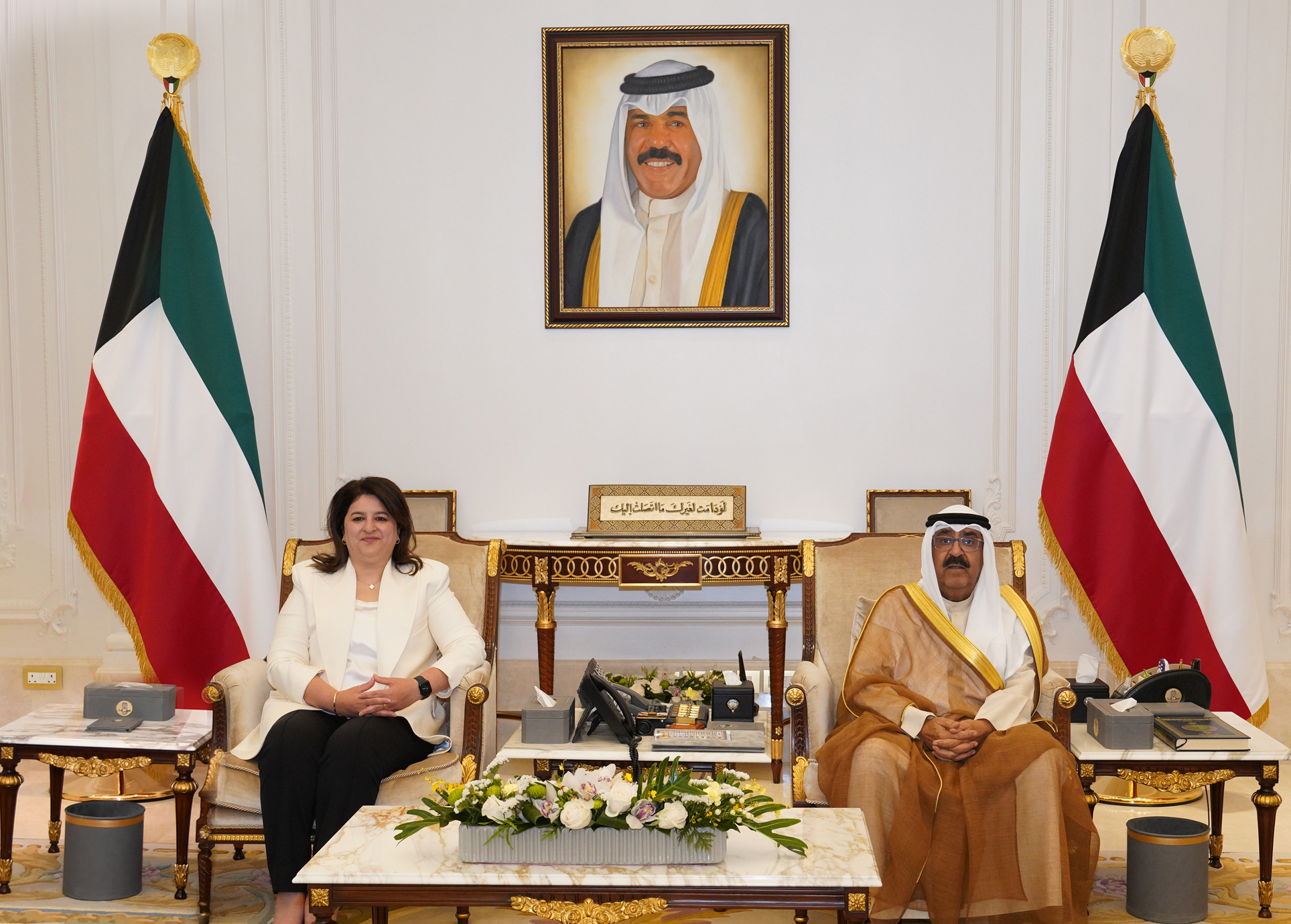 كونا : Kuwait Crown Prince receives Municipal Minister