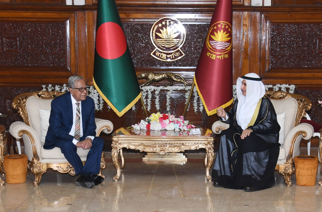 KUNA : New Kuwait Amb. presents credentials to Bangladesh pres ...