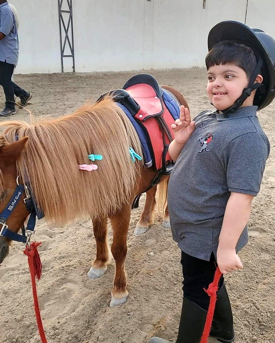 كونا : Horseback riding...healing experience for autistic people ...