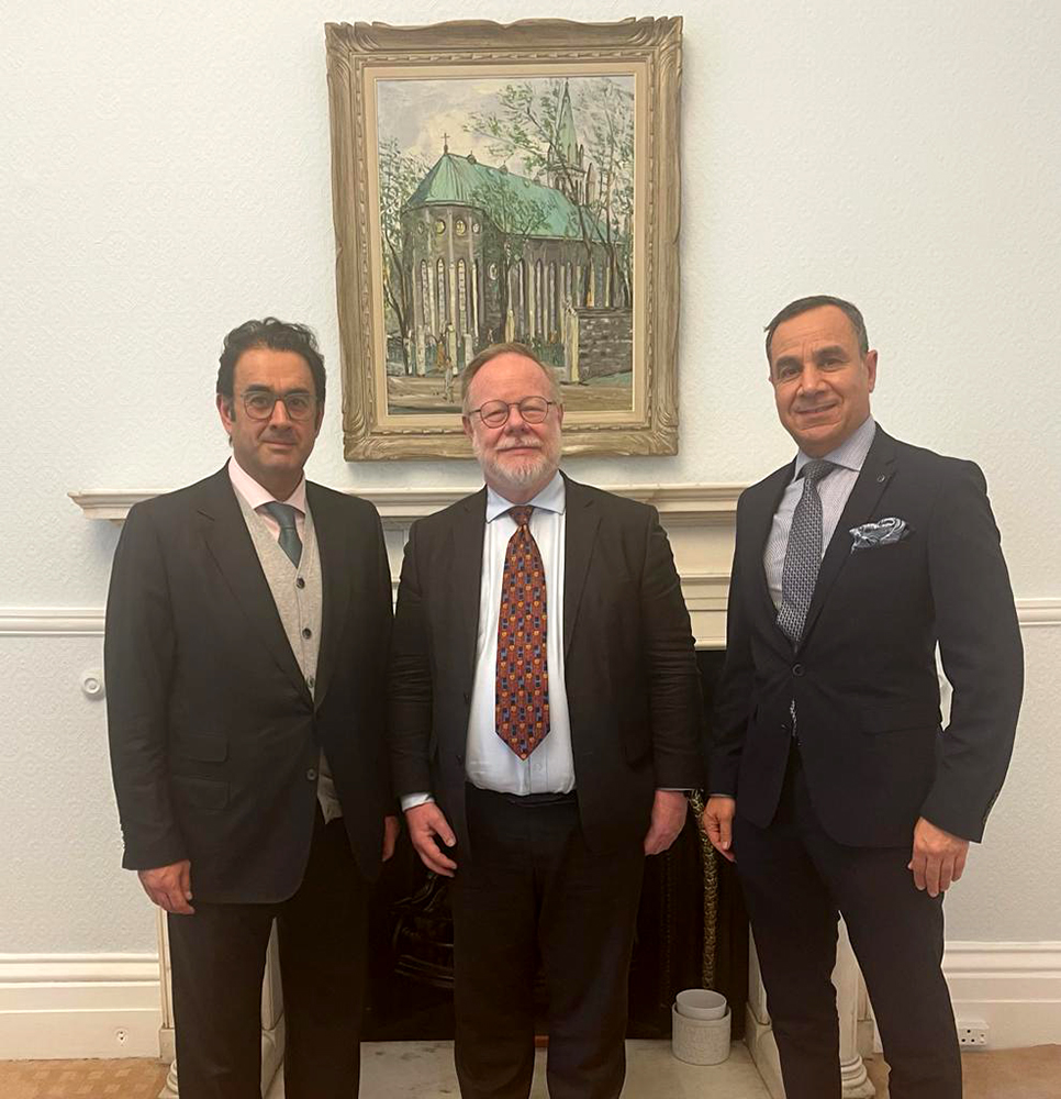 KUNA : Kuwaiti, Irish officials mull over bonds, regional situation ...