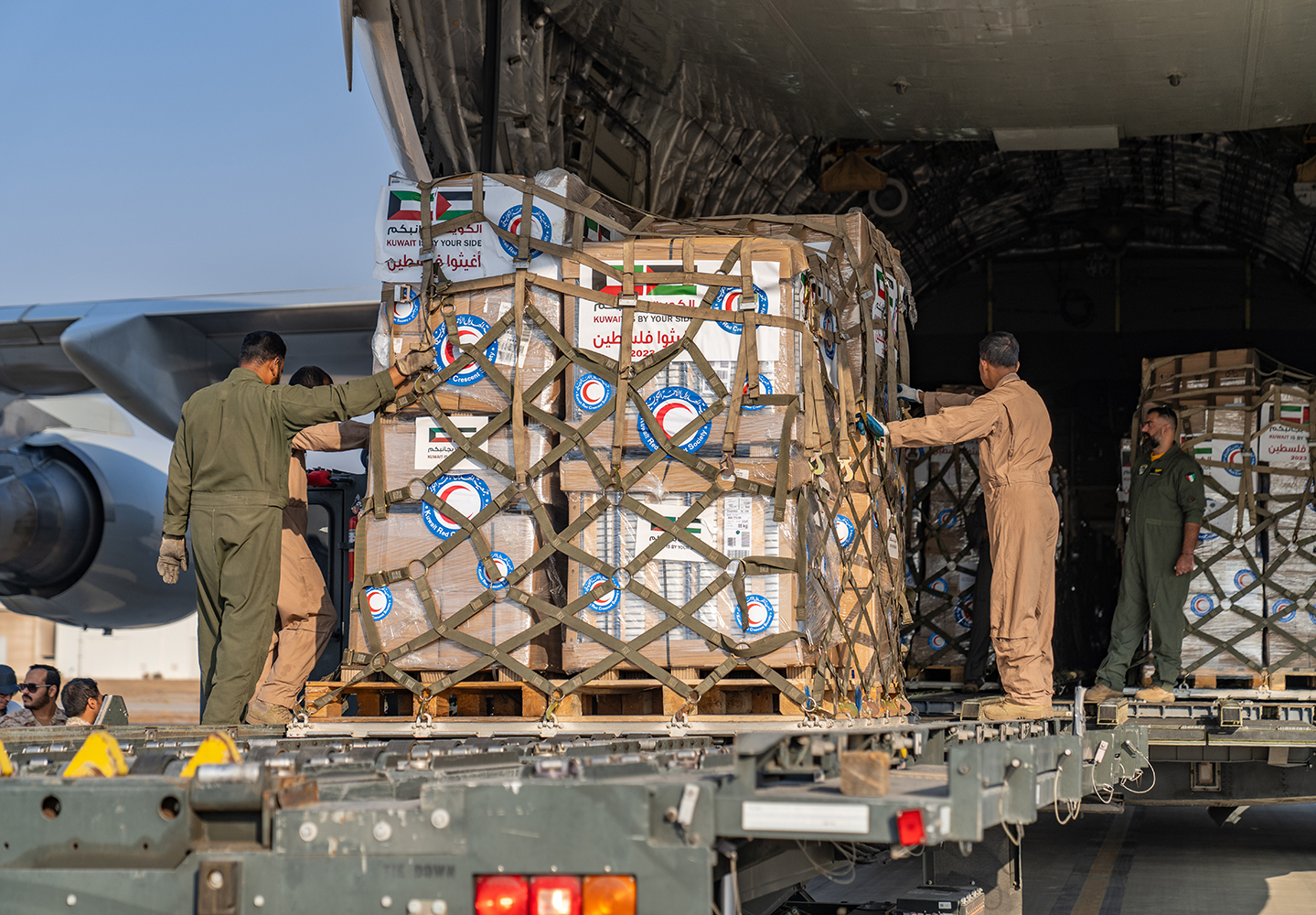 KUNA : 19th Kuwaiti Gaza humanitarian aid airplane heads to Egypt