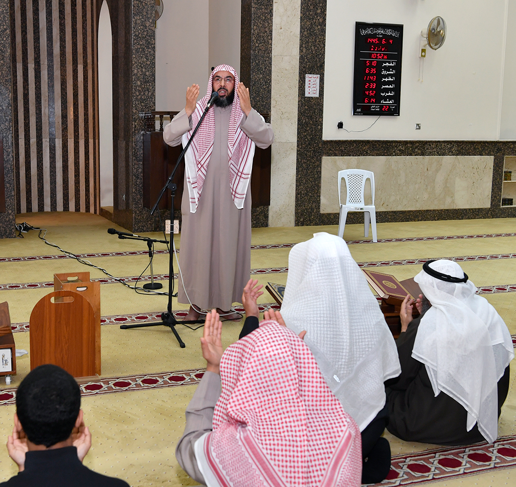 كونا : Mosques in Kuwait perform Sunnah rain prayer - الديانات - 16/12/2023