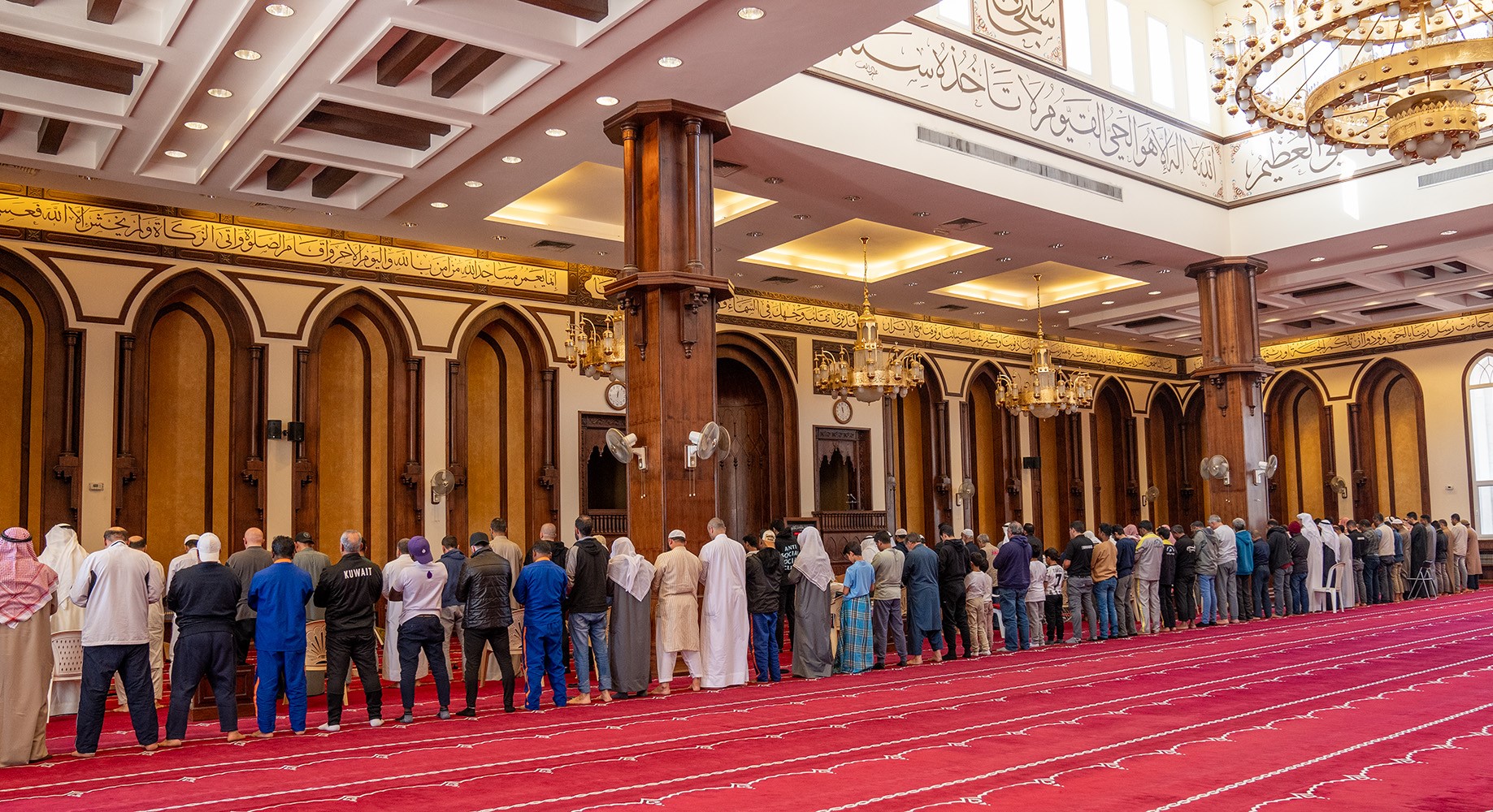 KUNA : Kuwait's mosques preform absentee funeral prayer for late Sheikh ...