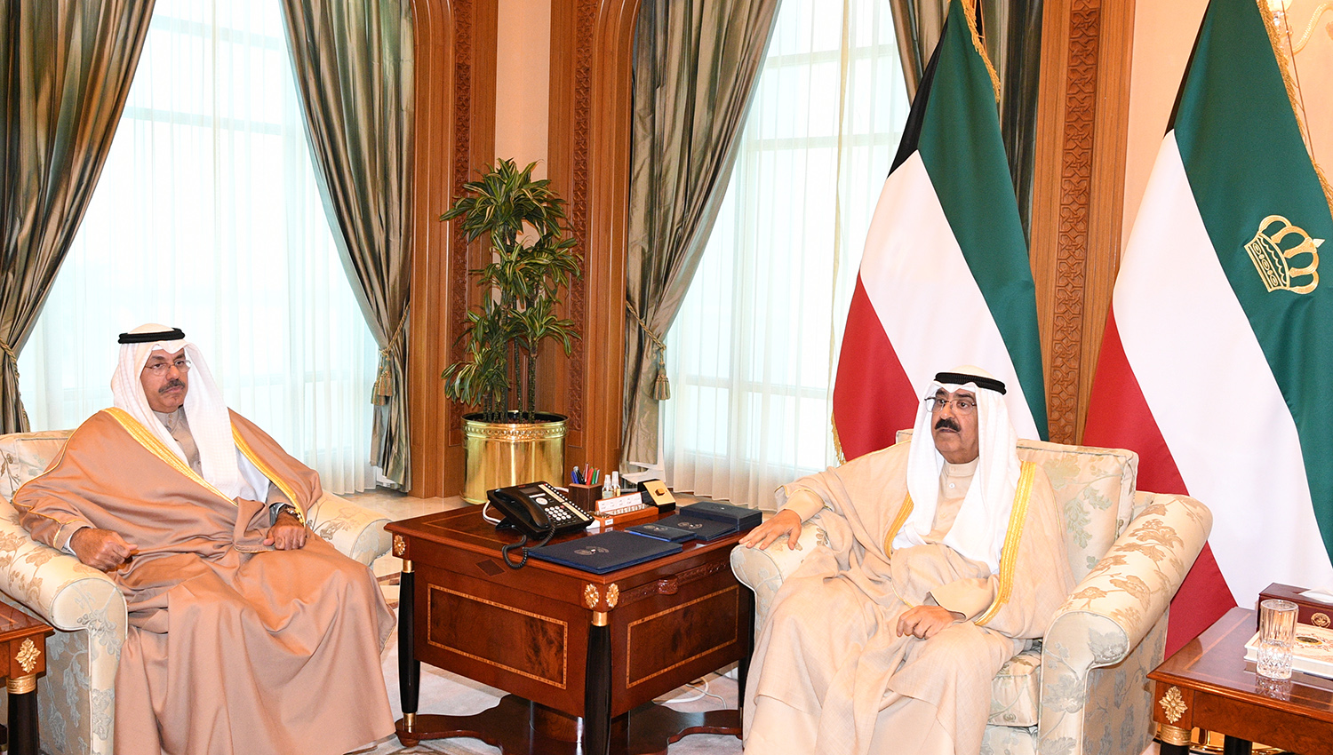 KUNA : Kuwait Amir receives parliament speaker, premier, top judge