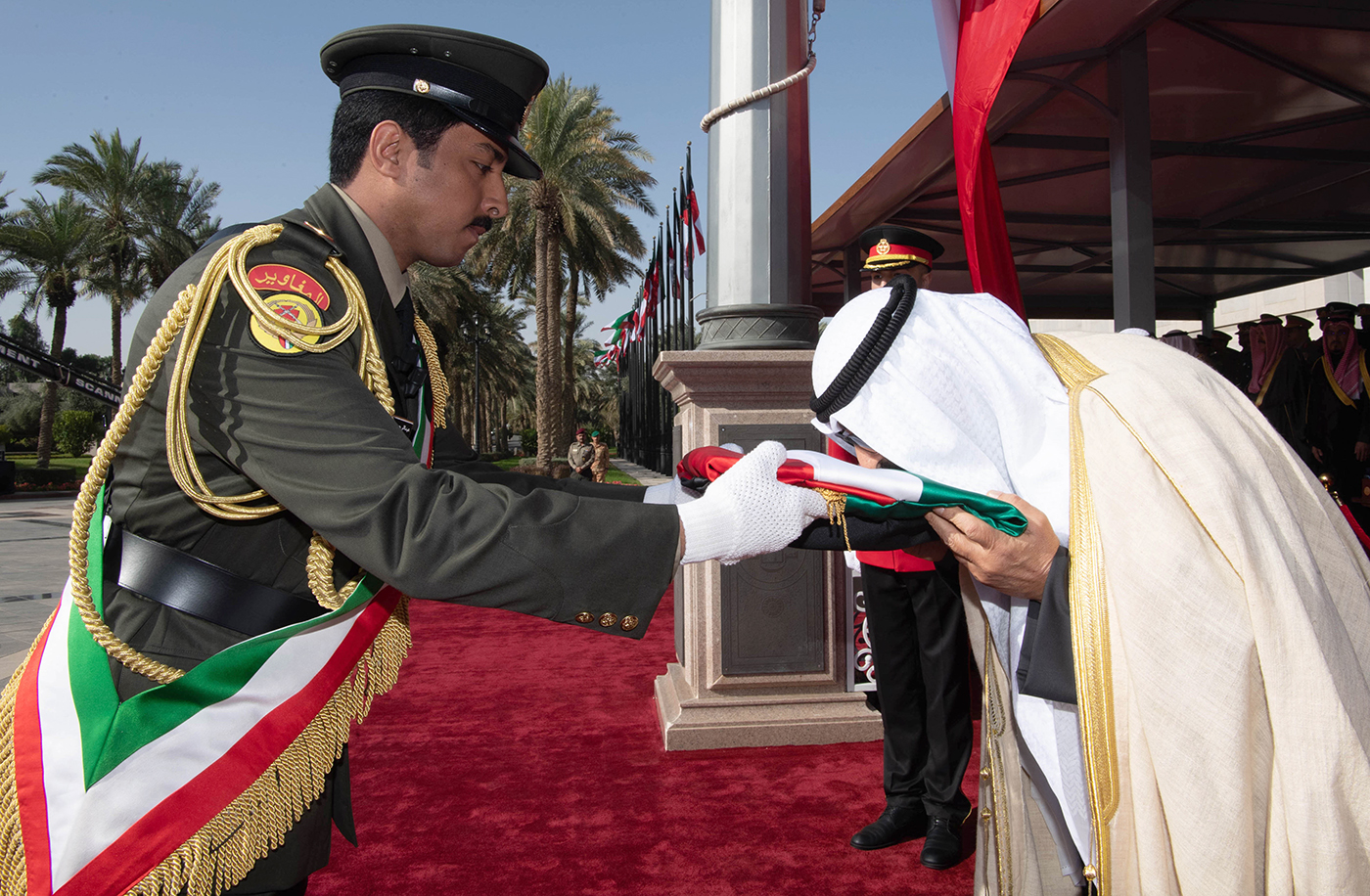 KUNA : Kuwait Amir patronizes flag-hoisting ceremony in Crown Prince's ...