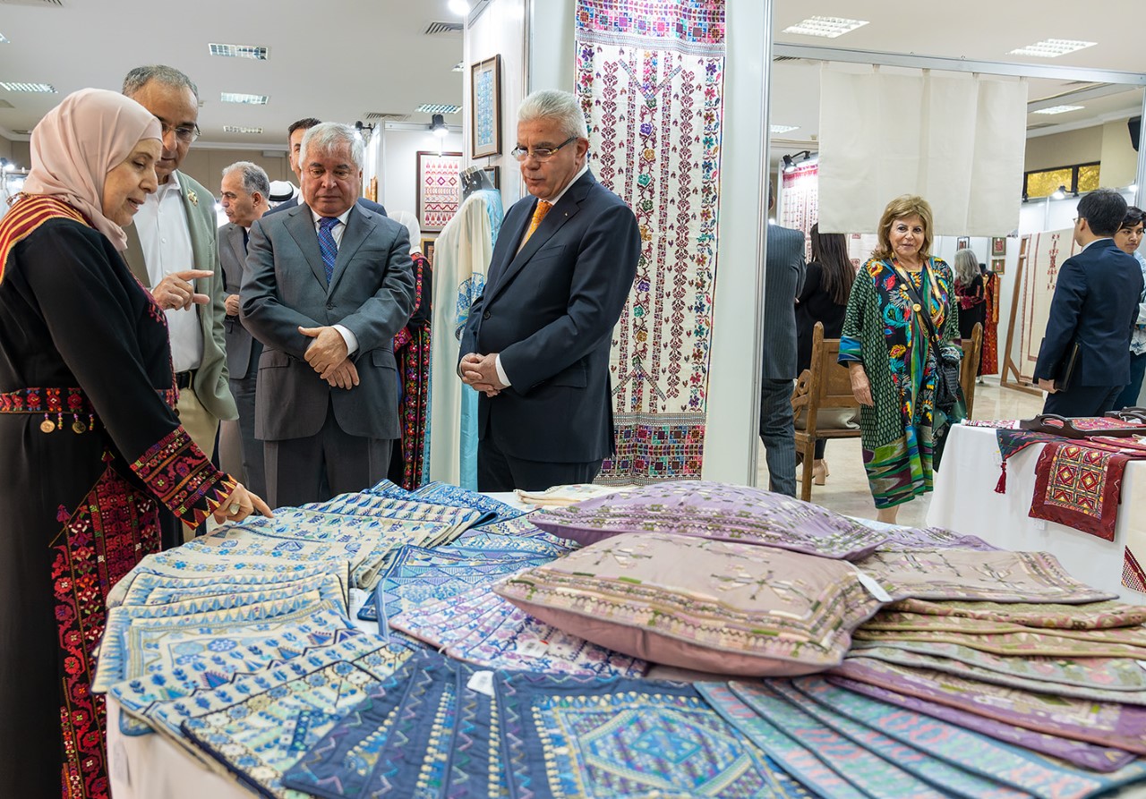 كونا : Lancement du salon du Centre du patrimoine palestinien - الثقافة ...