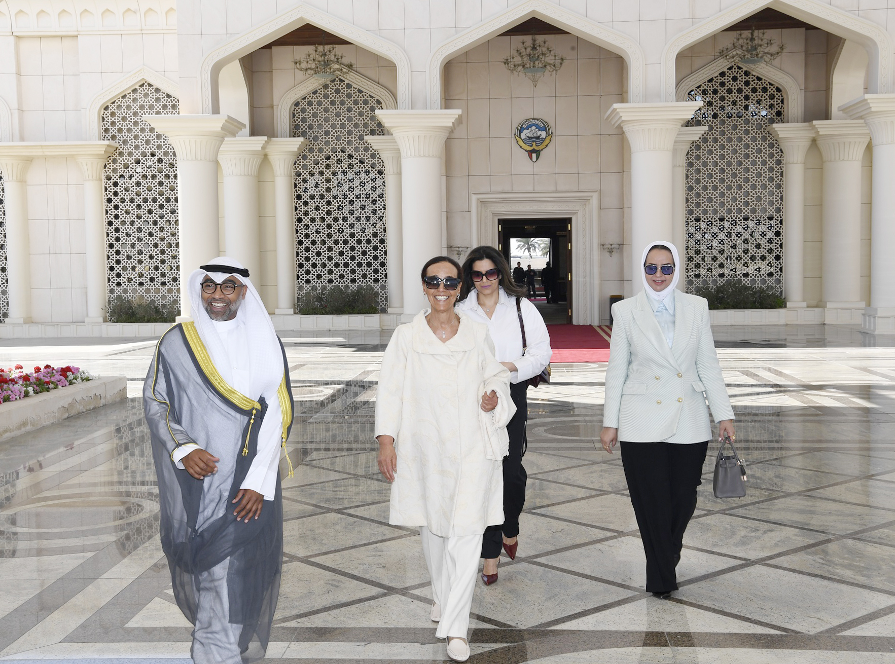 KUNA : Kuwait Amir's Rep. heads to Jordan for royal wedding