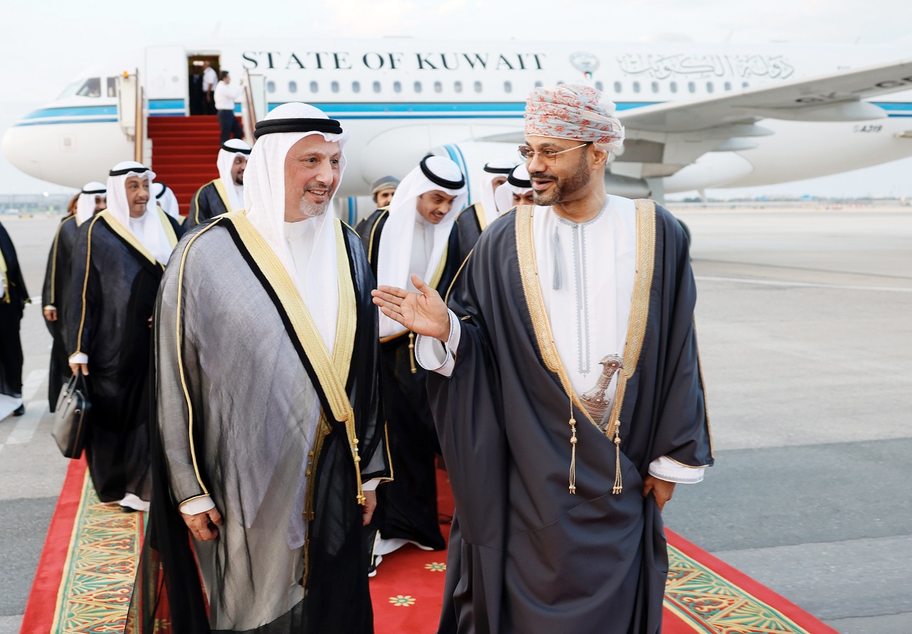 KUNA : Kuwaiti FM arrives in Oman for joint cmte meeting
