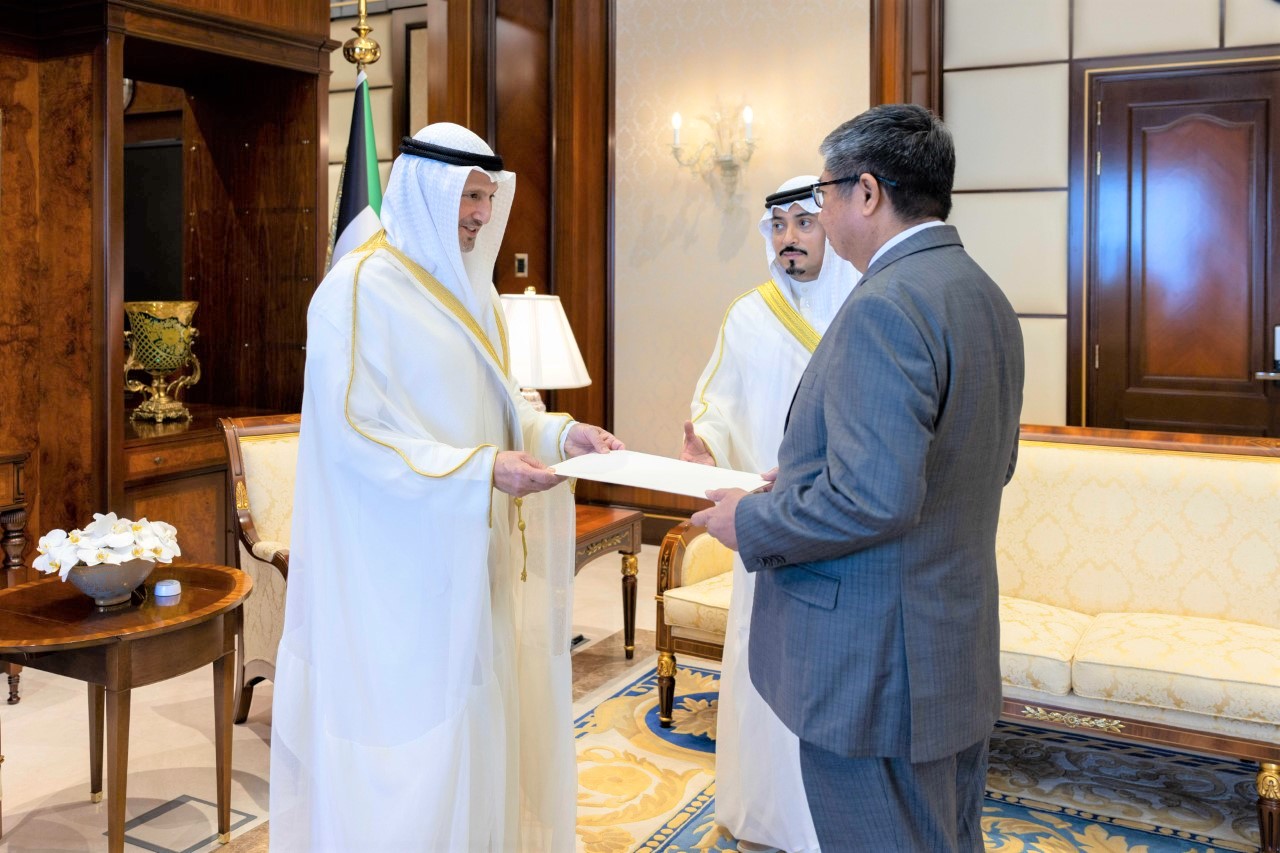 كونا : Foreign Minister receives credentials of new Philippine ...