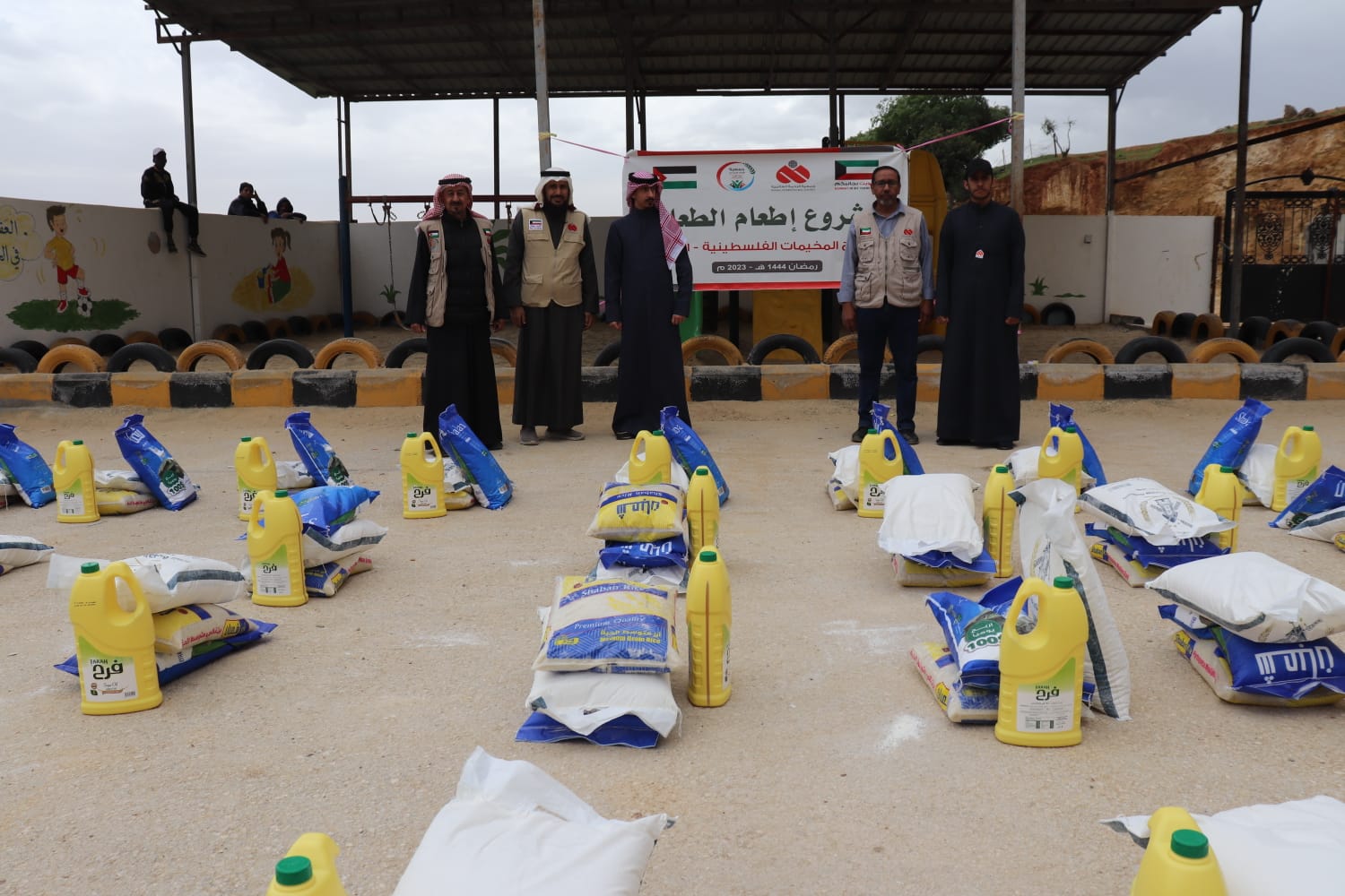 KUNA : Kuwaiti charities offer aid, iftar meals to many in Jordan ...