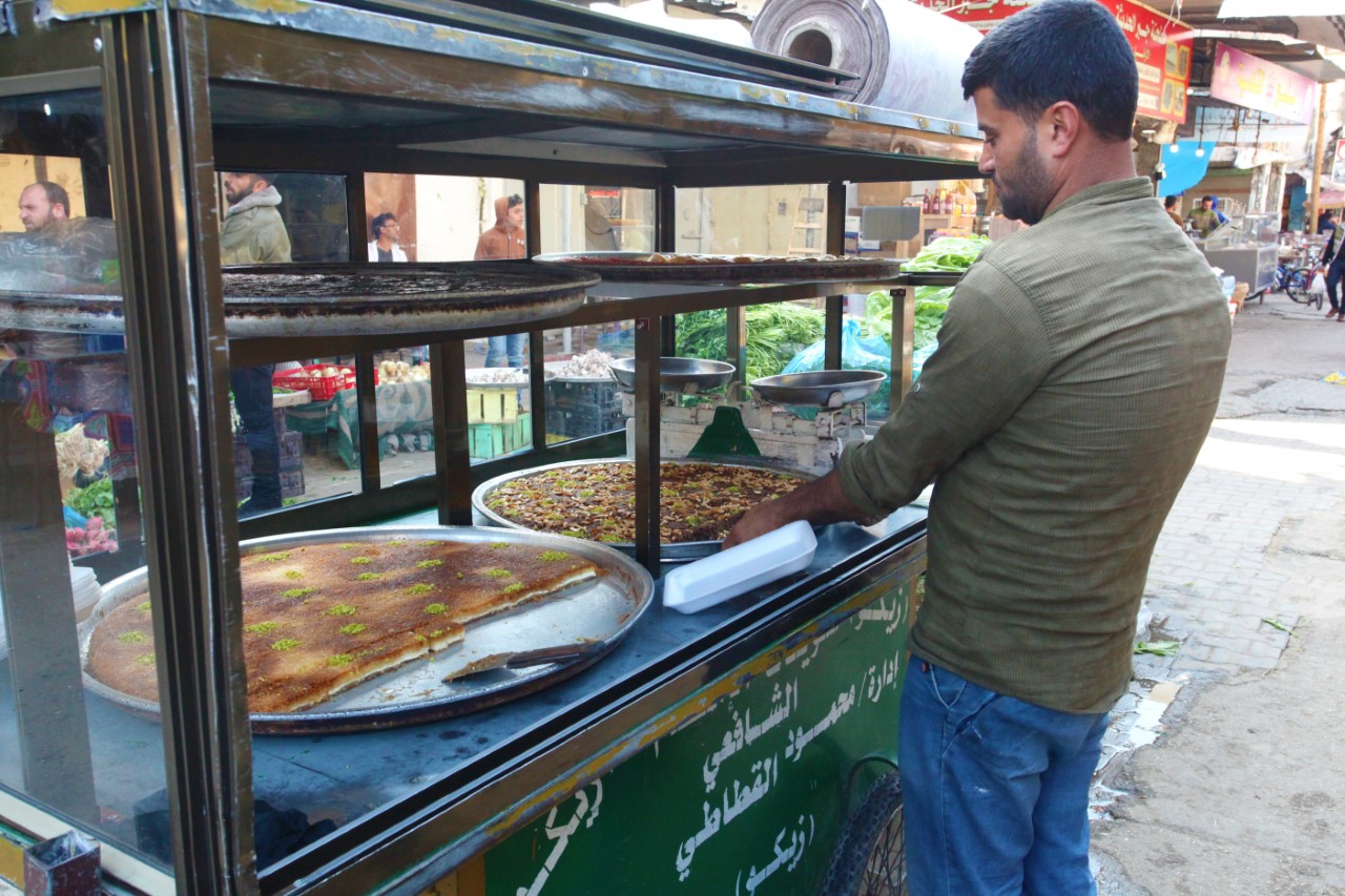 كونا : Ramadan food lure customers in Gaza Strip's markets - الديانات ...