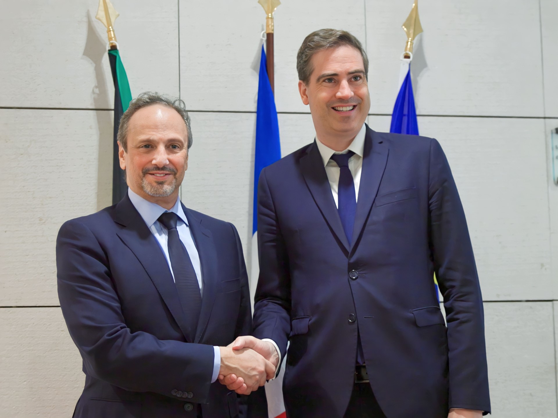 كونا : Kuwait FM meets French Minister Delegate for Foreign Trade