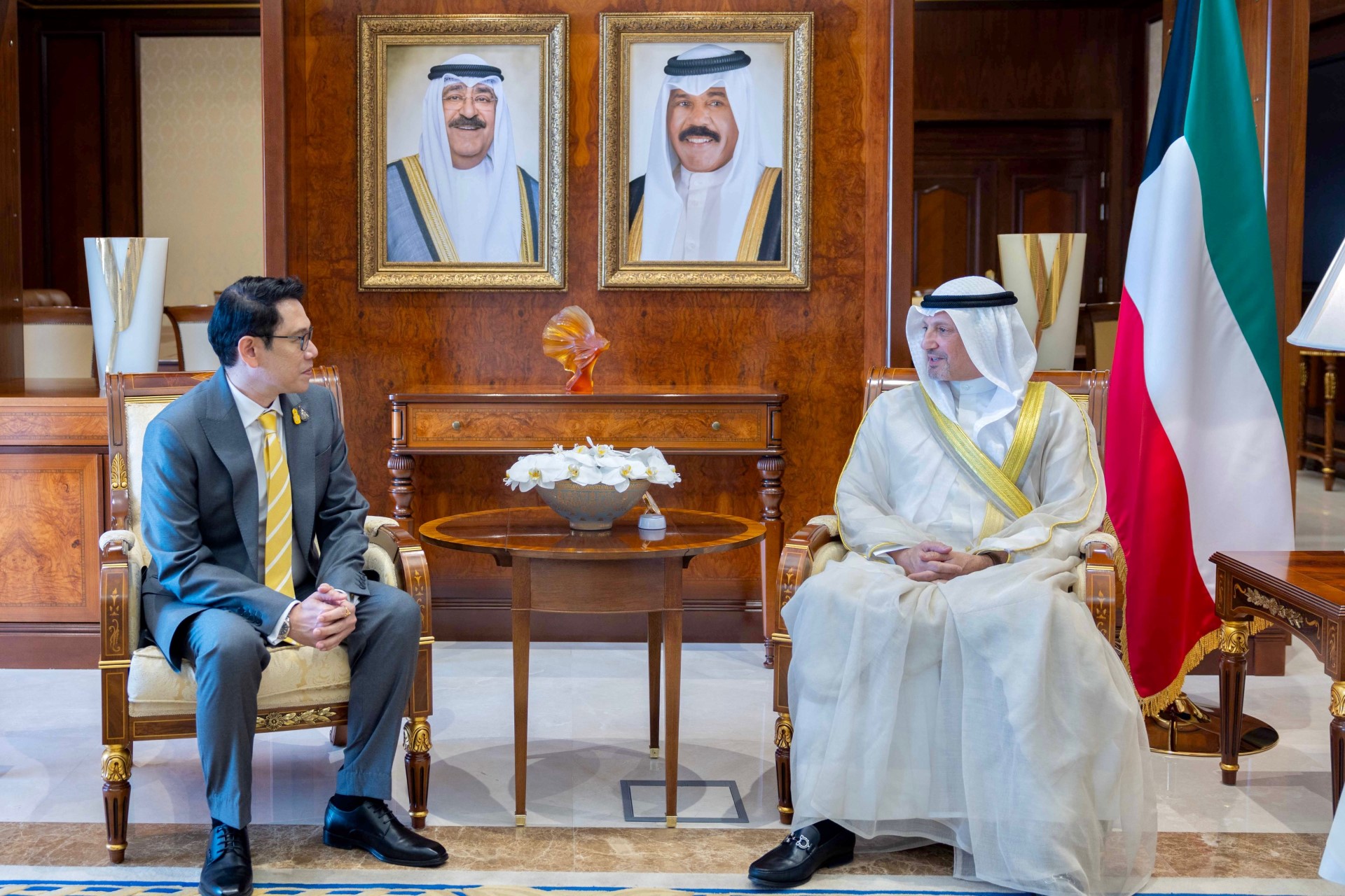 KUNA : Kuwait FM receives credentials of Thailand Amb. to Kuwait