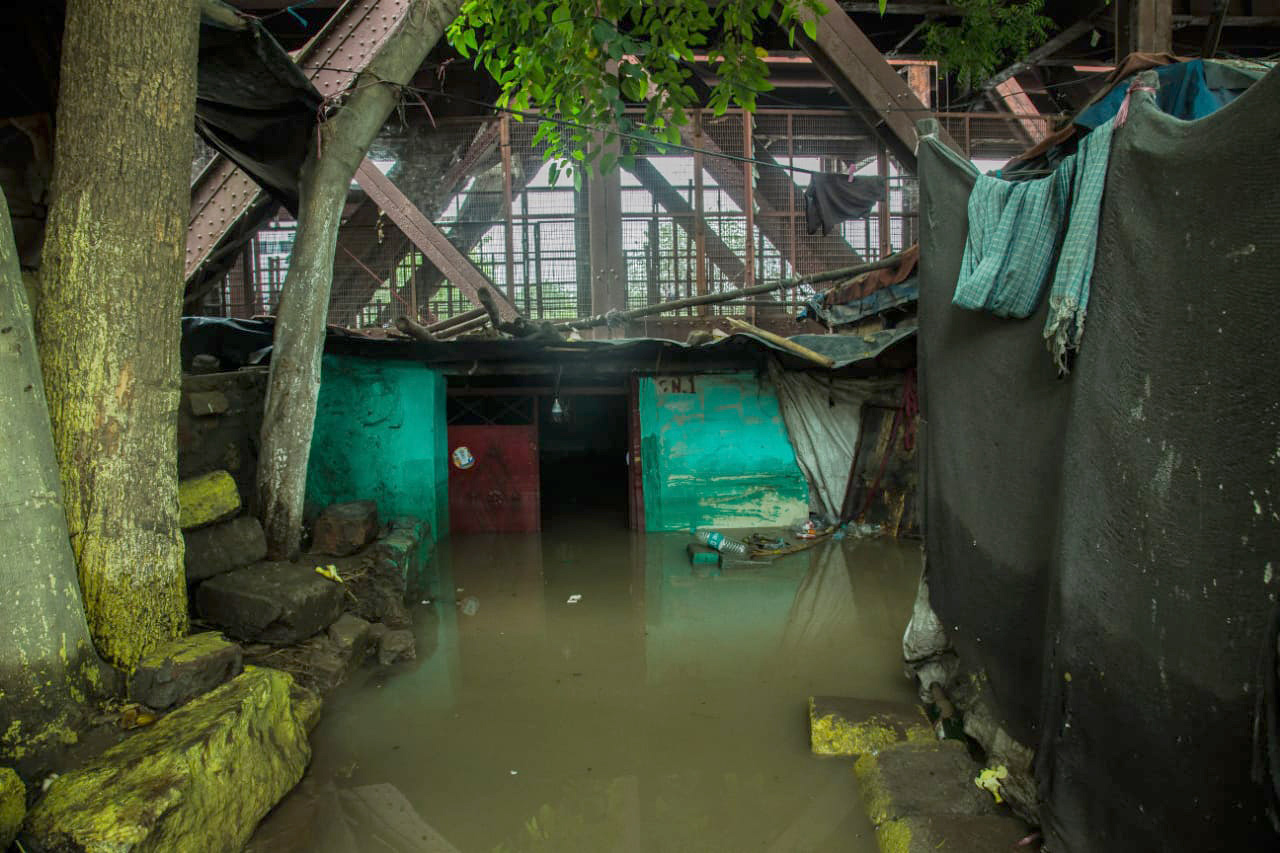 KUNA : Floods in Indian capital leaves life out of gear, hit the poor ...