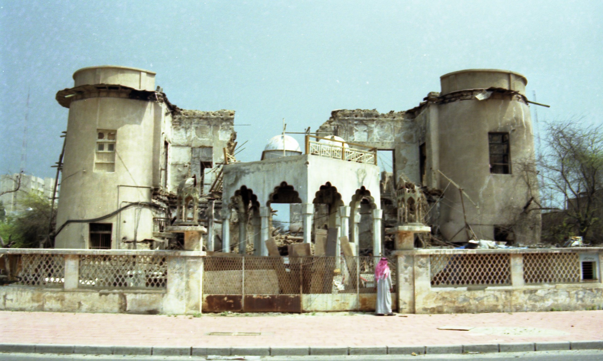 KUNA : Kuwaitis observed civil disobedience in face of 1990-1991 Iraqi ...