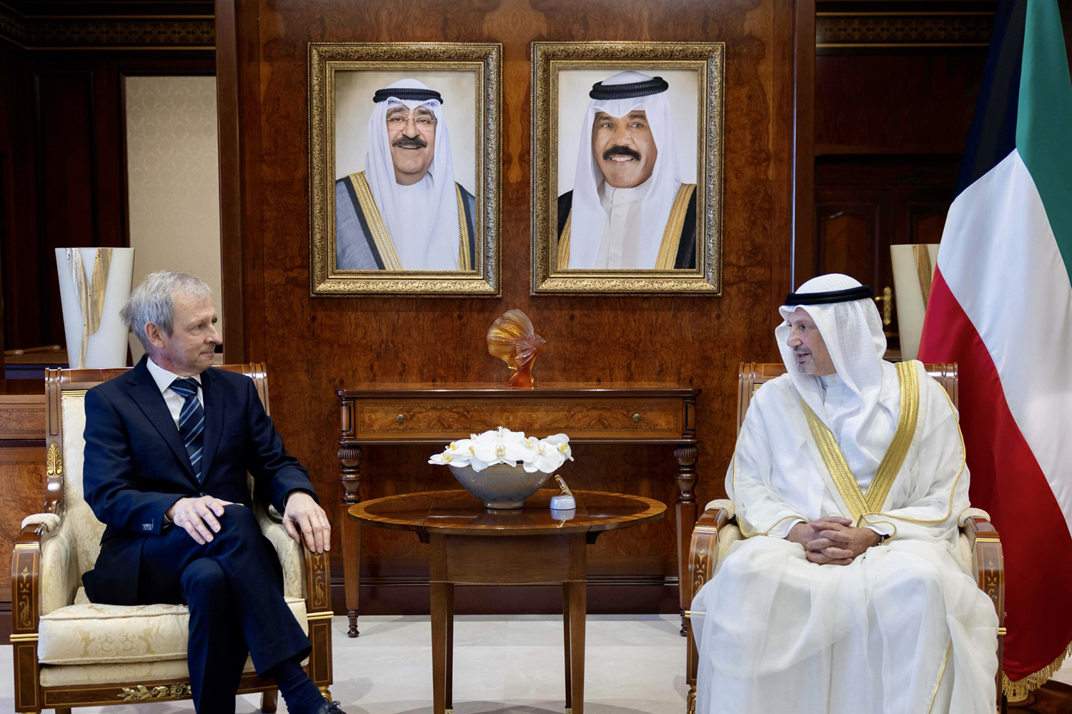 KUNA : Kuwait FM receives Belgium's amb. credentials