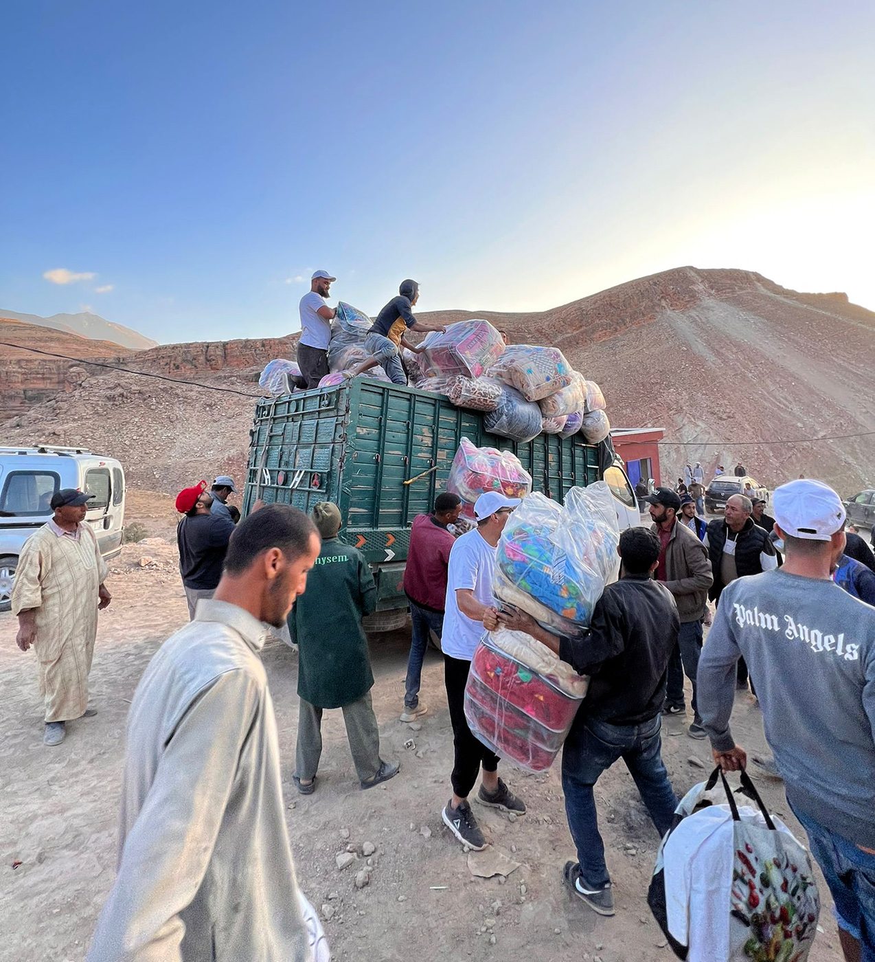 كونا : Al-Najat distribue un premier lot d'aide humanitaire à 7.000 ...