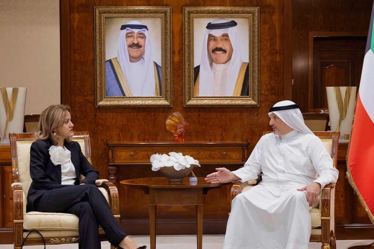 KUNA : Kuwait FM meets French, Russian ambassadors