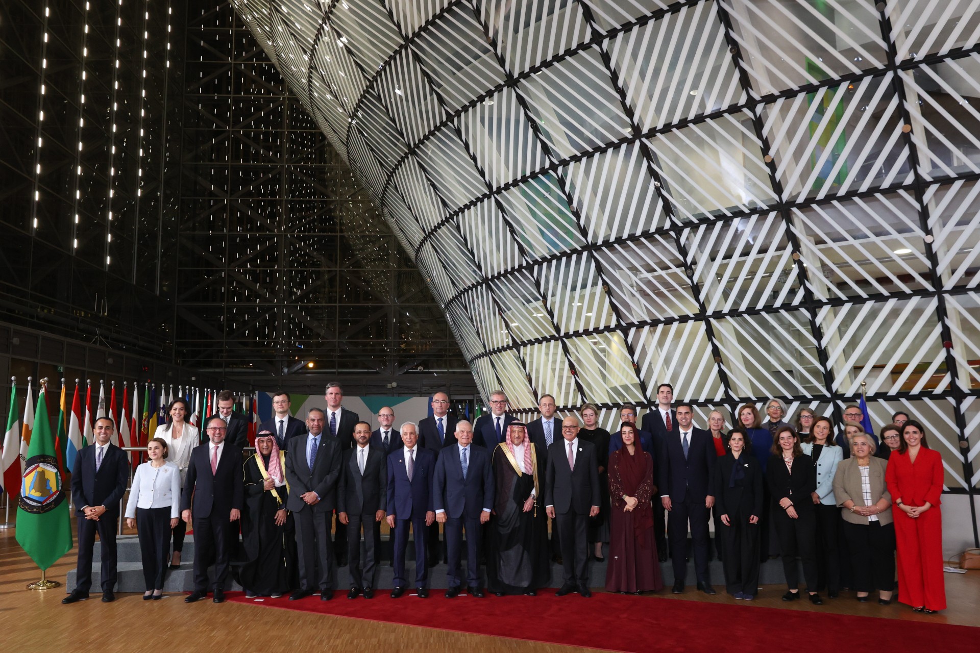 كونا : Borrell: EU-GCC Summit confirms joint commitment to develop ...