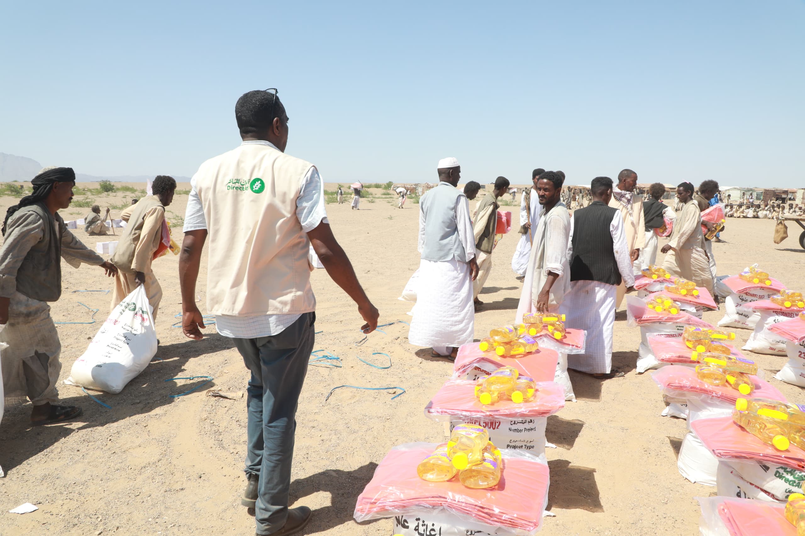 KUNA : Kuwait charity distributes food baskets to flood-affected people ...