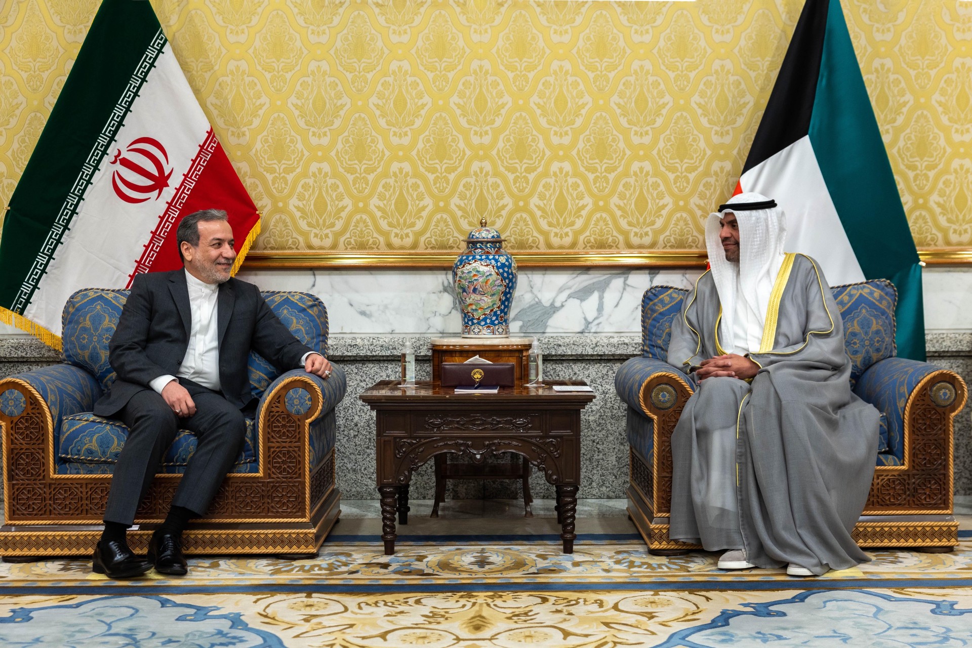 KUNA : Kuwait, Iran FMs discuss bilateral ties, regional developments