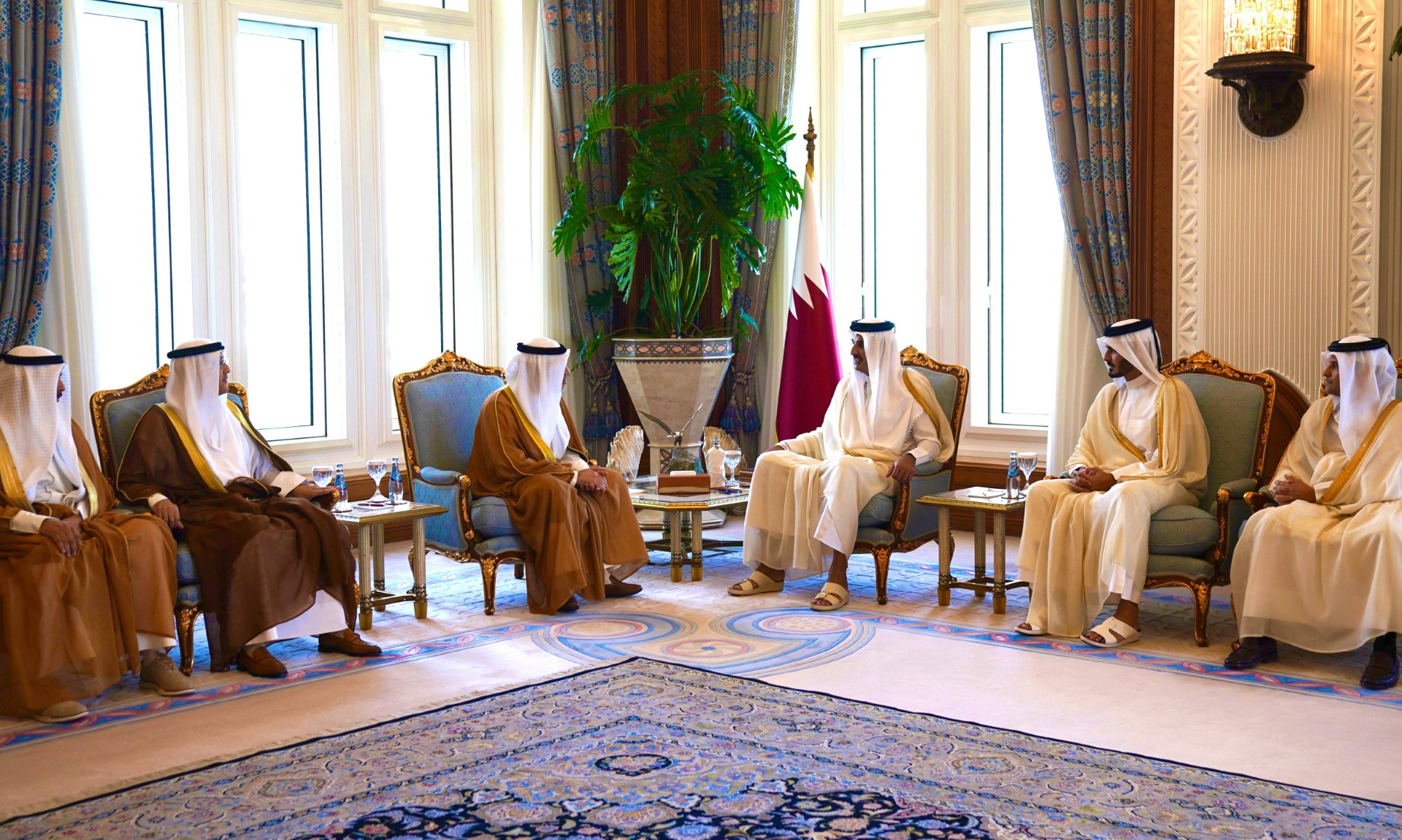 KUNA : Qatari Amir receives Kuwait 1st Deputy PM