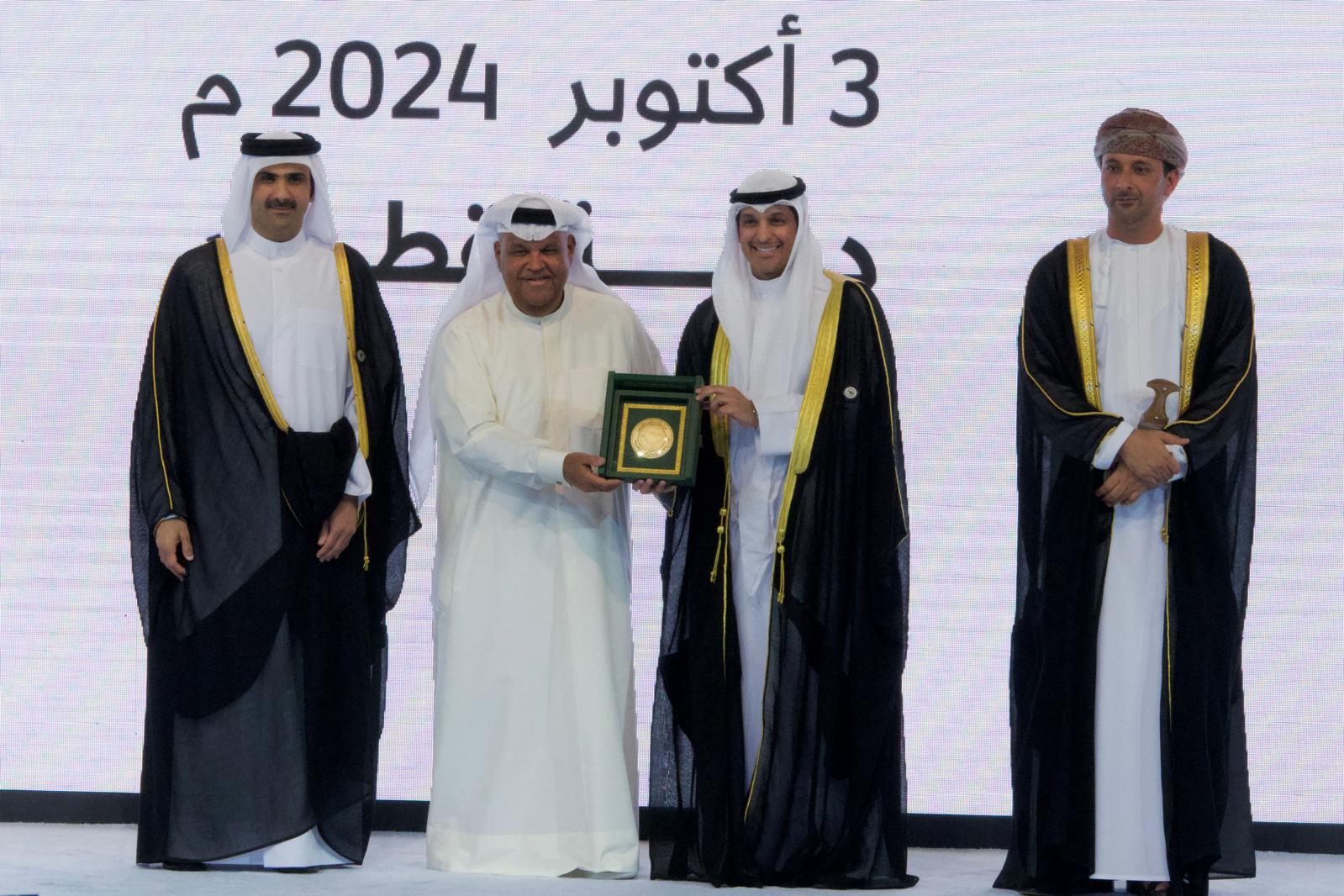 KUNA : Gulf Ministers of Culture honor Kuwaiti, GCC artists, cultural ...