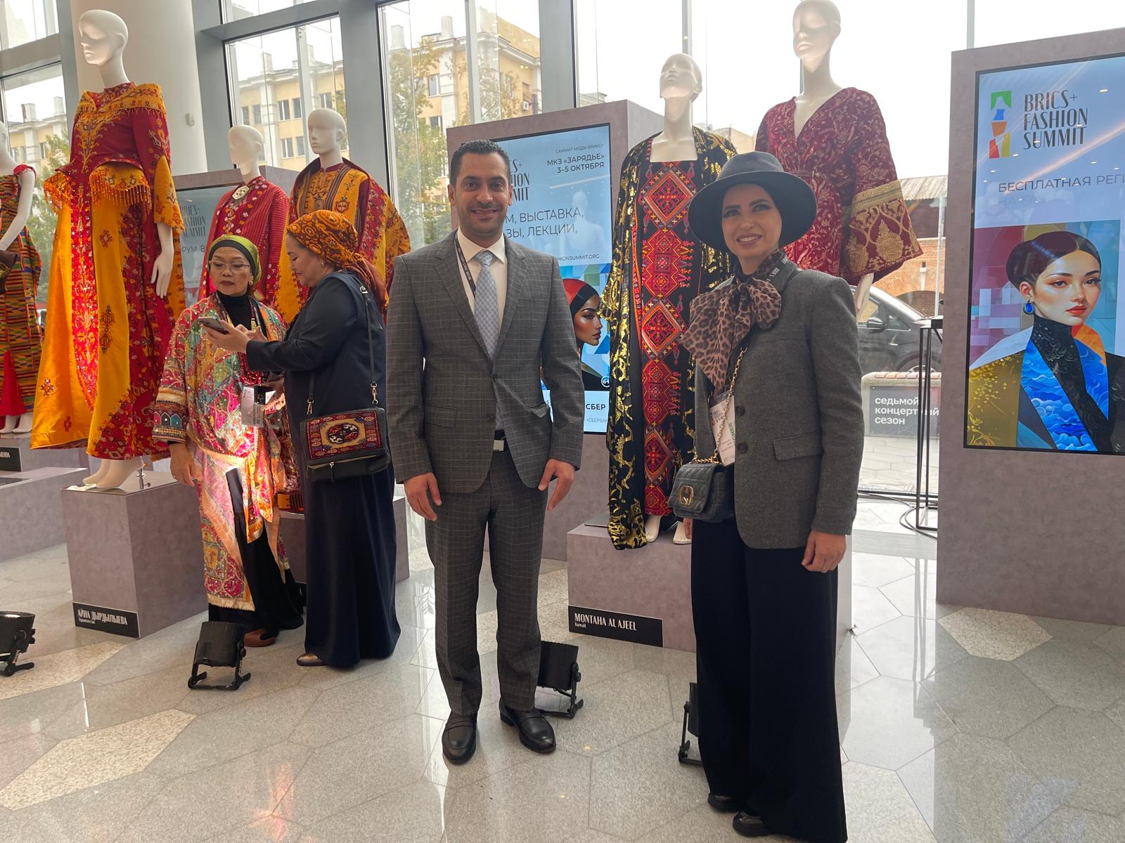 KUNA : Kuwaiti traditional dress attracts attention in Moscow show