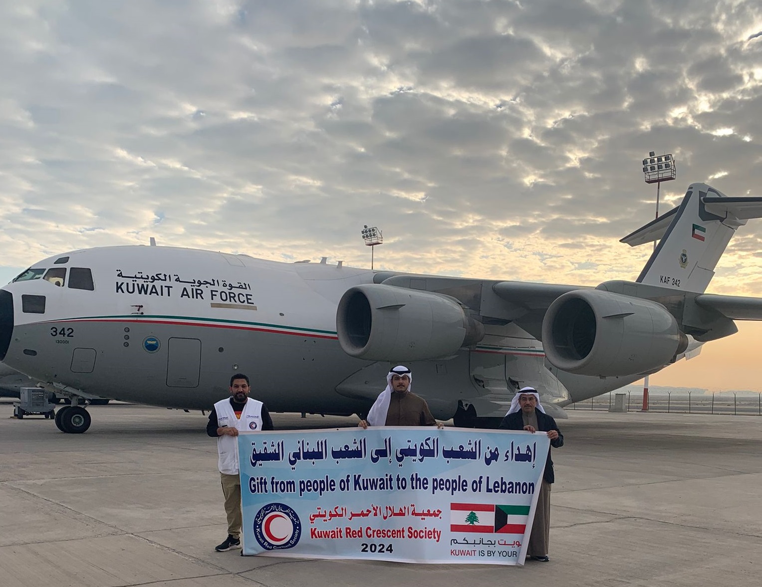 KUNA : Kuwait sends 8th relief aid aircraft to Lebanon