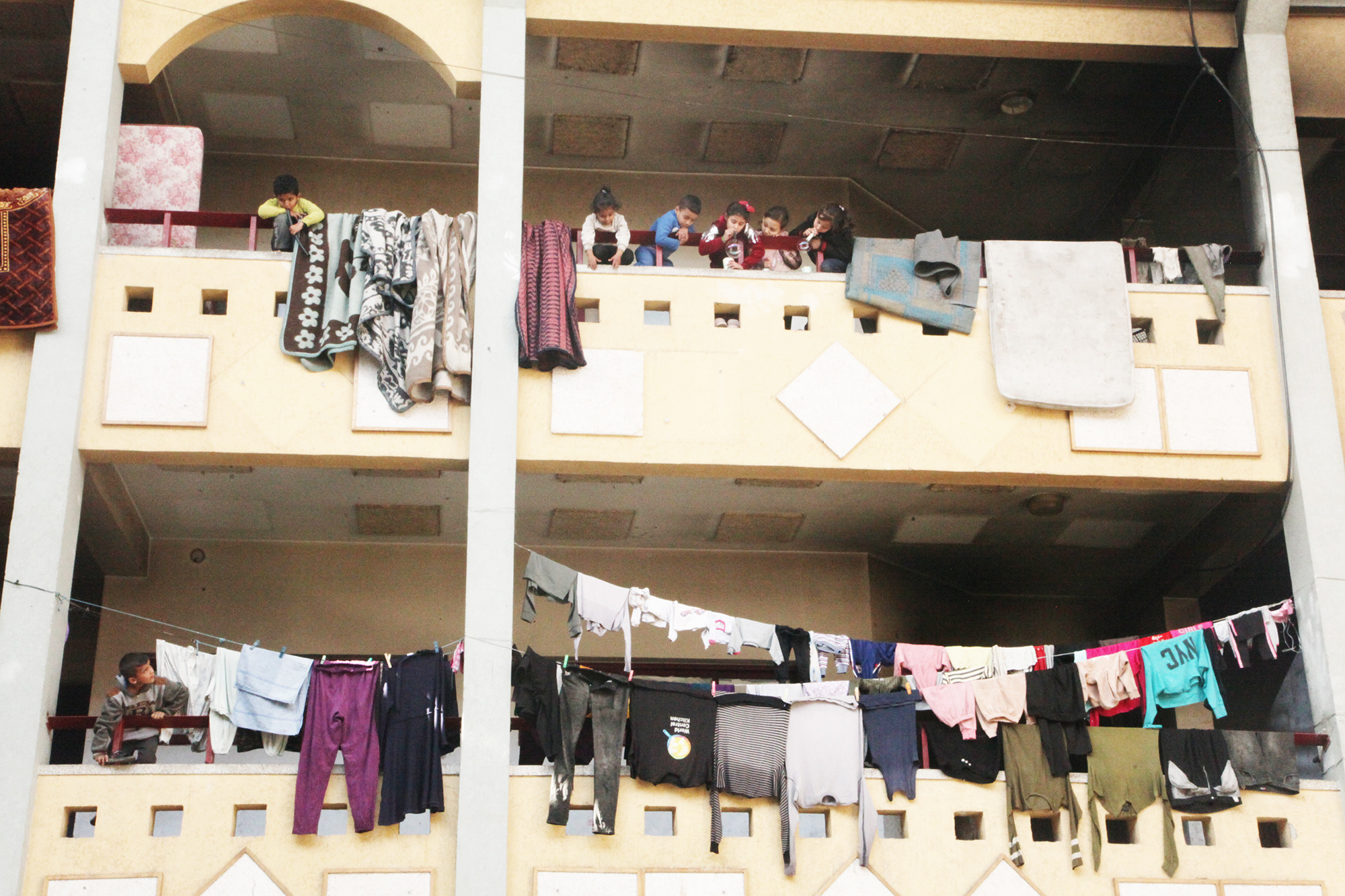 KUNA : Palestinians' anguish at Gaza shelter schools getting worse