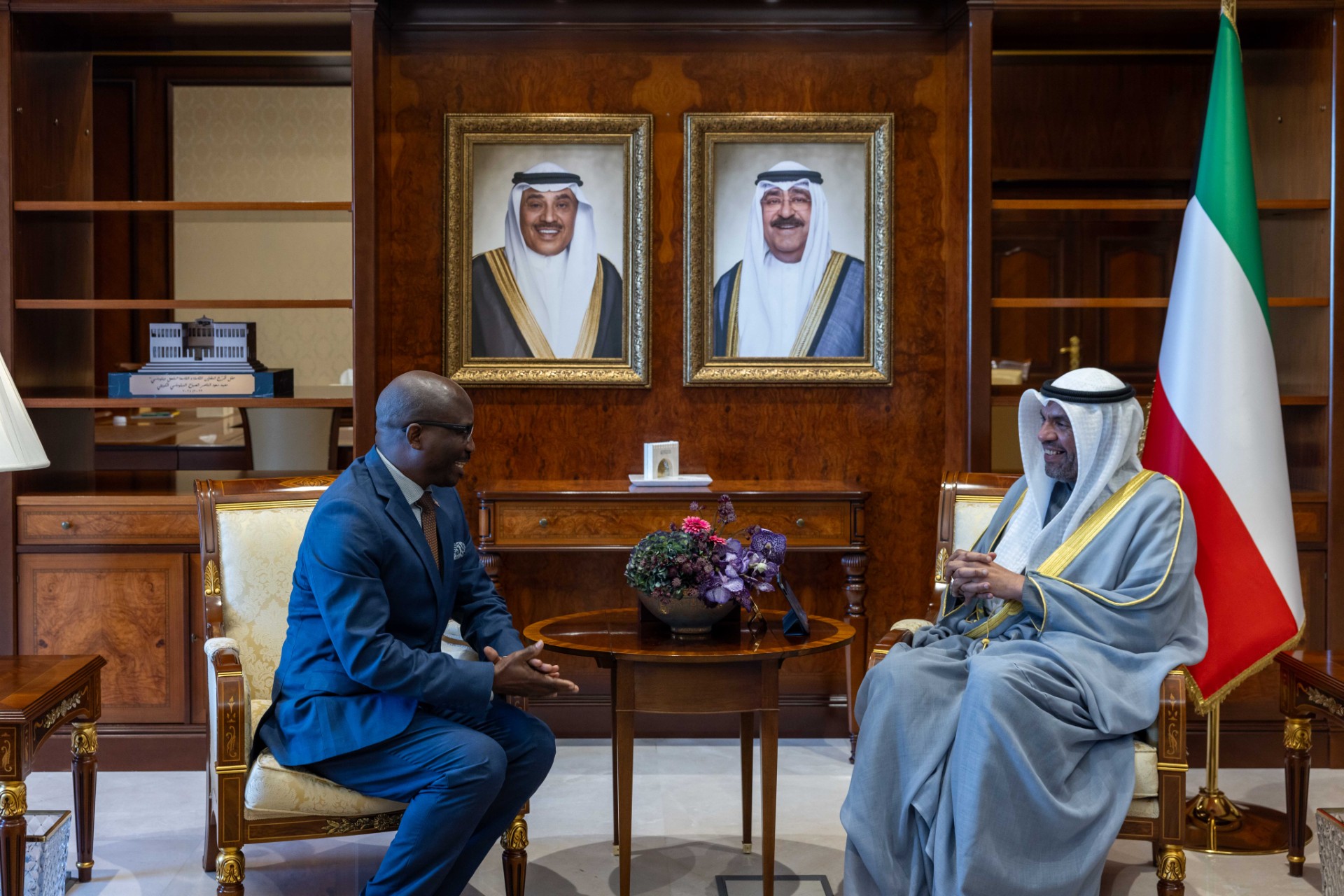 KUNA : Kuwait FM receives credentials of new ambs. - Politics - 09/12/2024