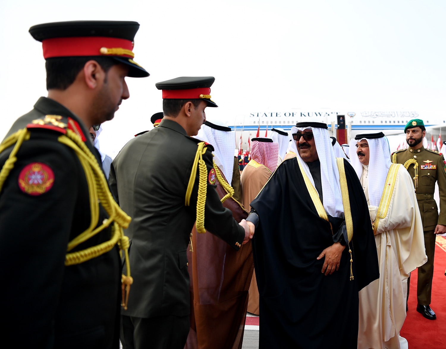 KUNA : Kuwait Amir arrives in Bahrain on state visit - diwan - 13/02/2024
