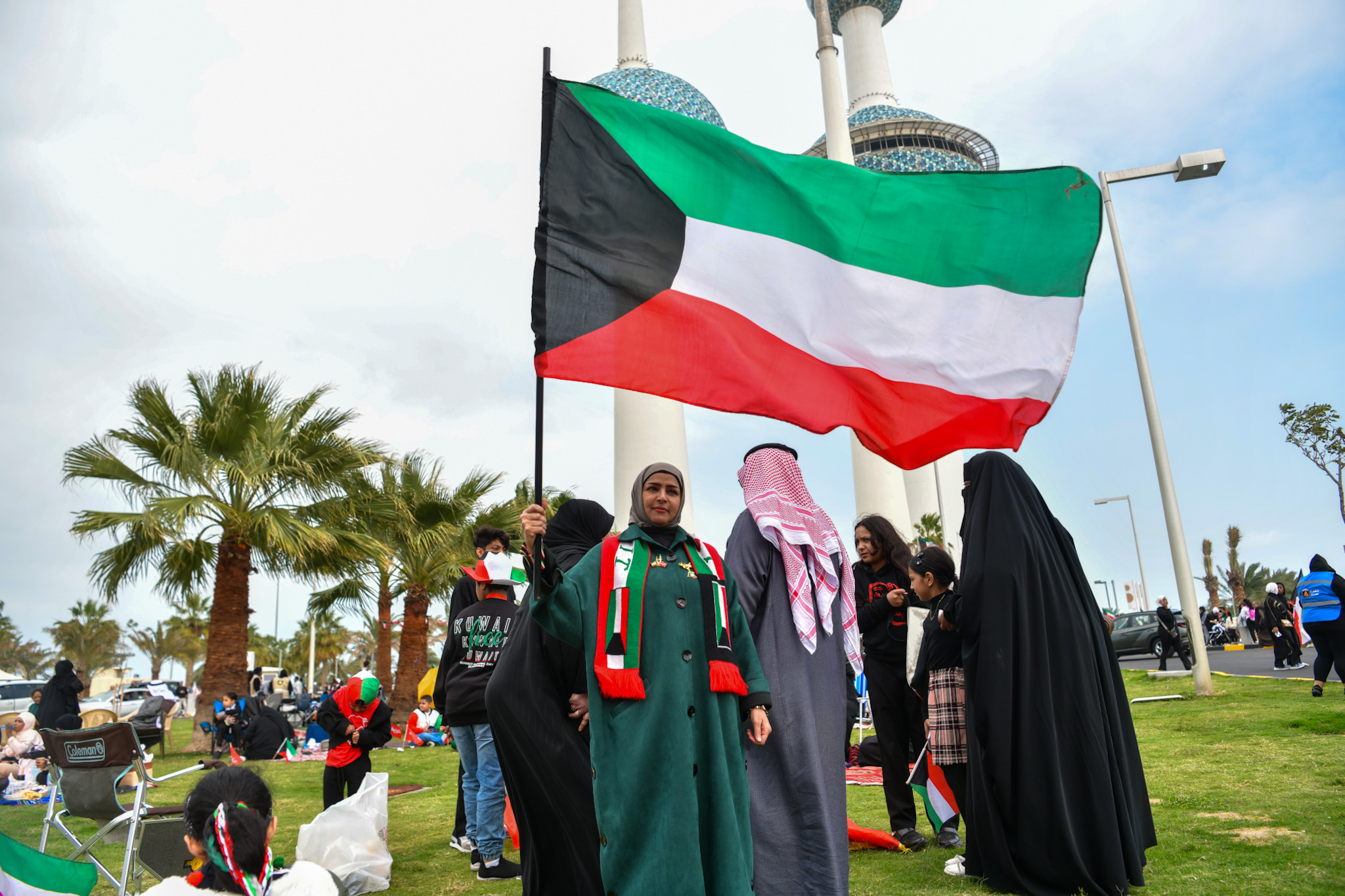 KUNA : Families celebrate Kuwait's Nat'l Day on Gulf Street