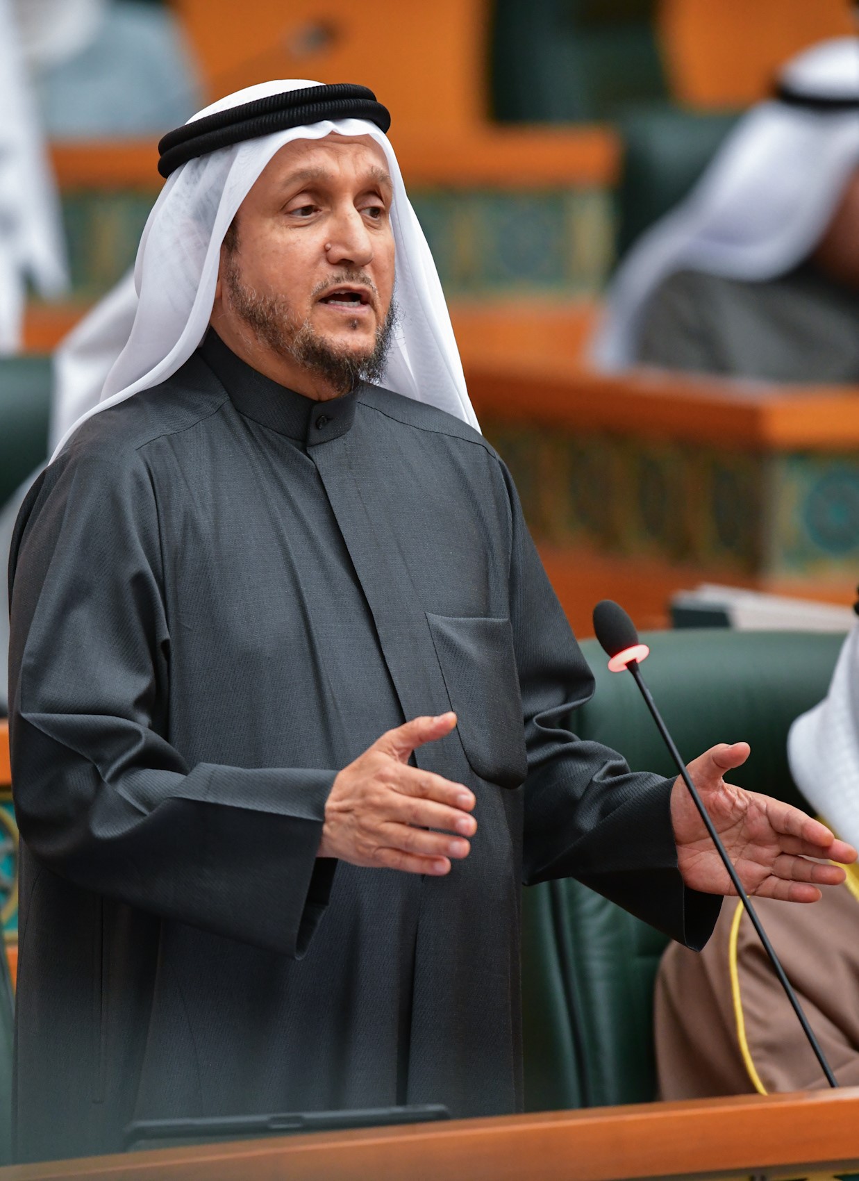 KUNA : Official: Kuwaitis' living main topic in government's manifesto