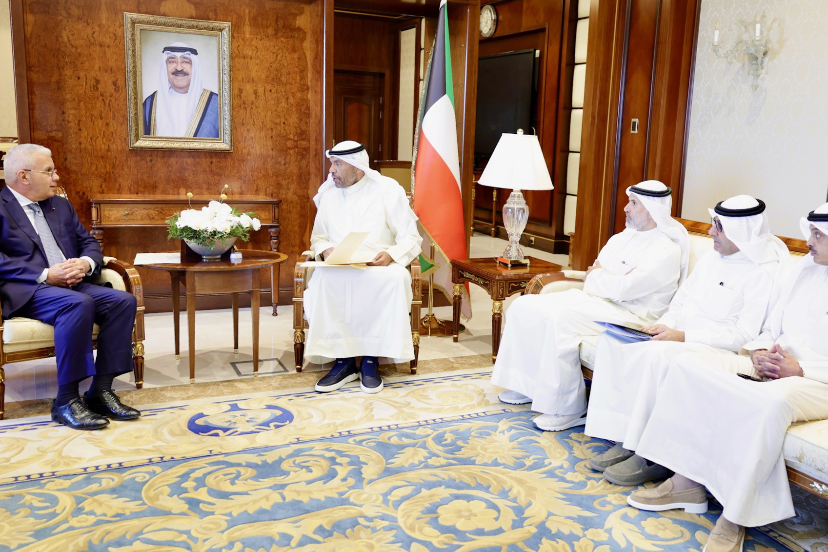 كونا : Kuwait FM receives letter on developments from Palestinian FM