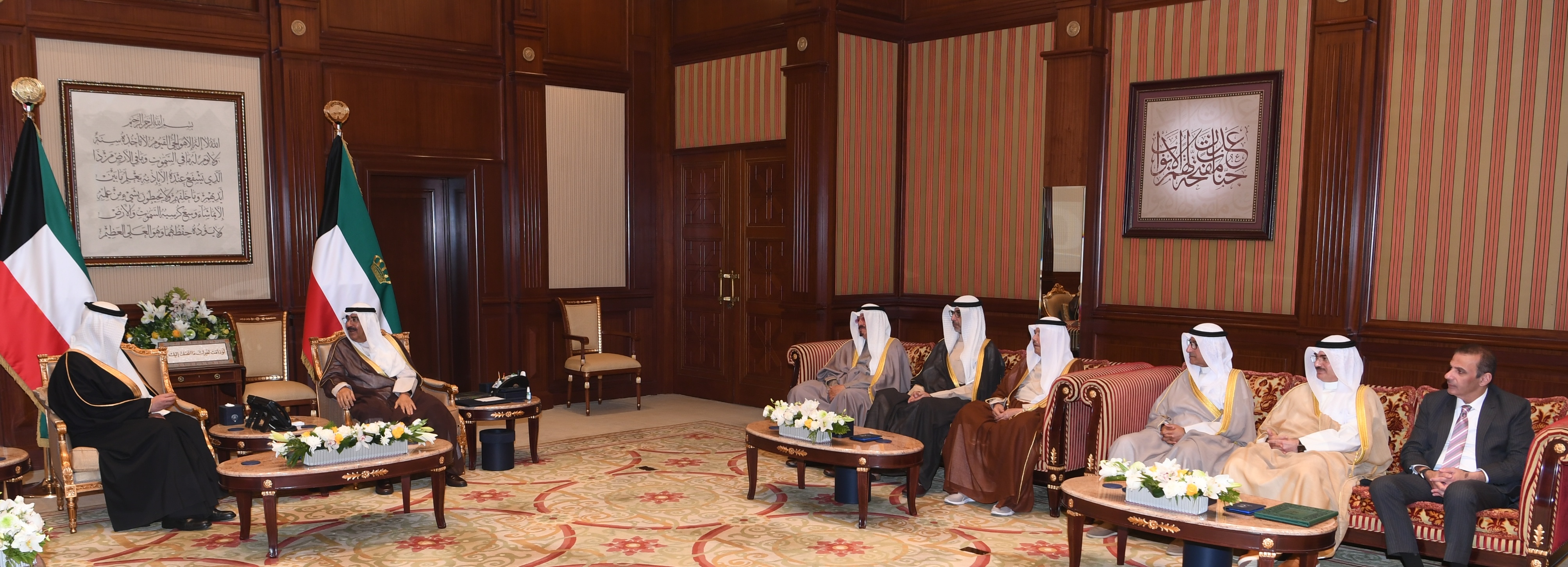 KUNA : Kuwait Amir receives invitation to WEF meeting from Saudi Crown ...