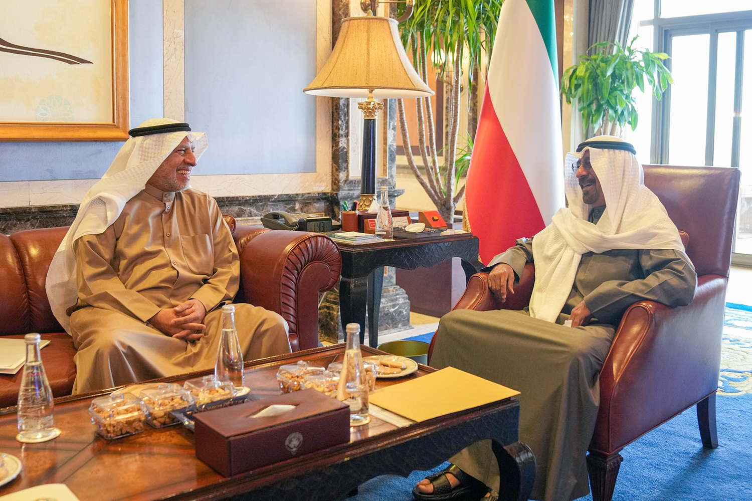 KUNA : Kuwait PM receives AASU Chairwoman, SAB Acting Pres.