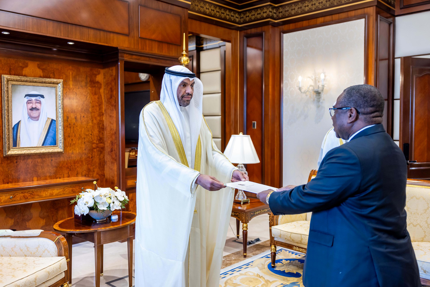 KUNA : Kuwait FM receives credentials of new Tanzanian Amb.