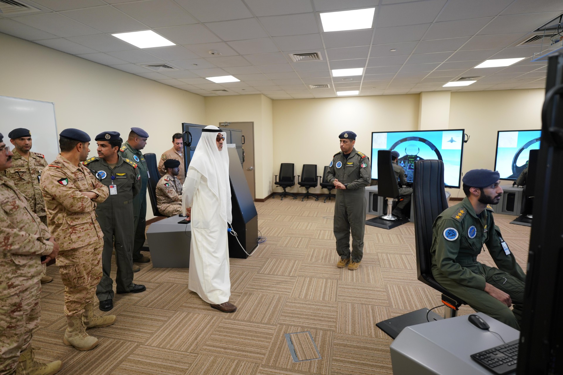 KUNA : Defense Minister hails Kuwait Air Force modernization efforts