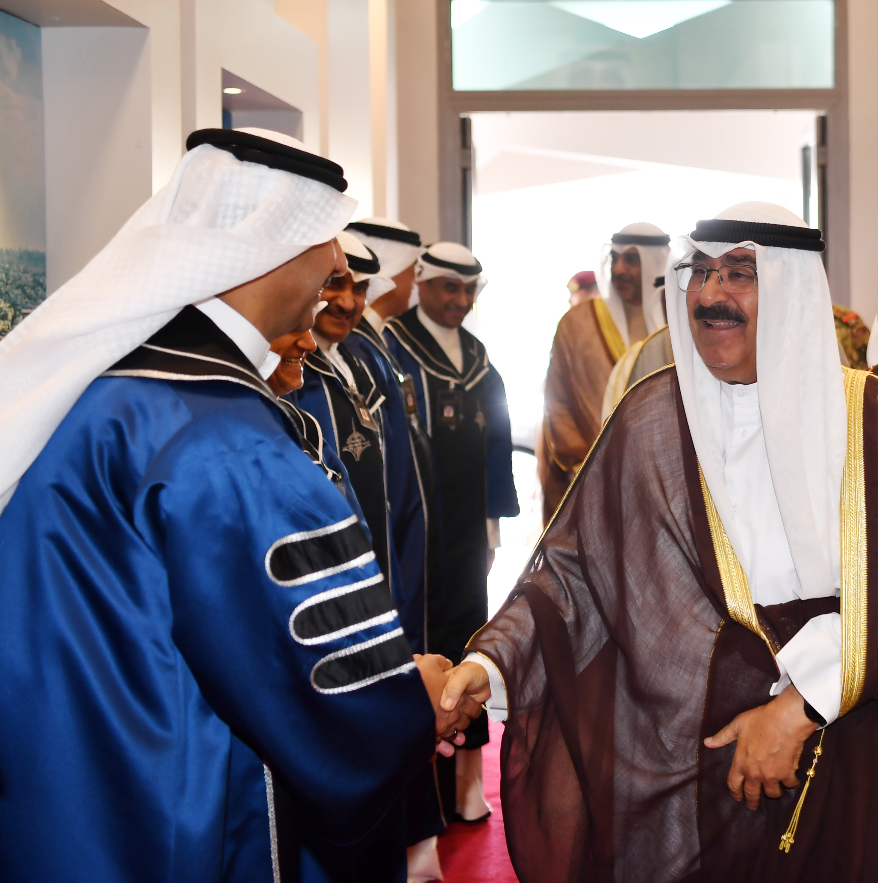 كونا : Kuwait Amir patronizes, attends honoring ceremony for top PAAET ...