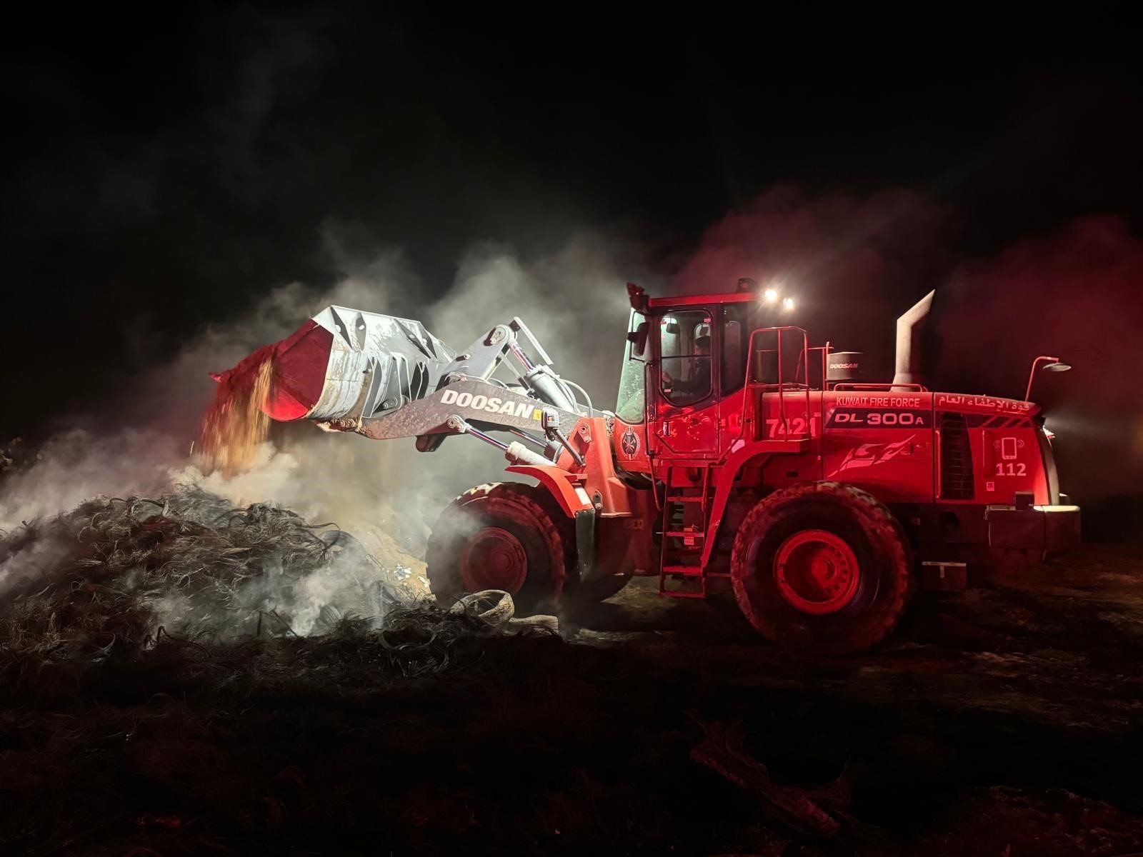 KUNA : Kuwait's KFF extinguishes fire at Al-Salmi scarpyard