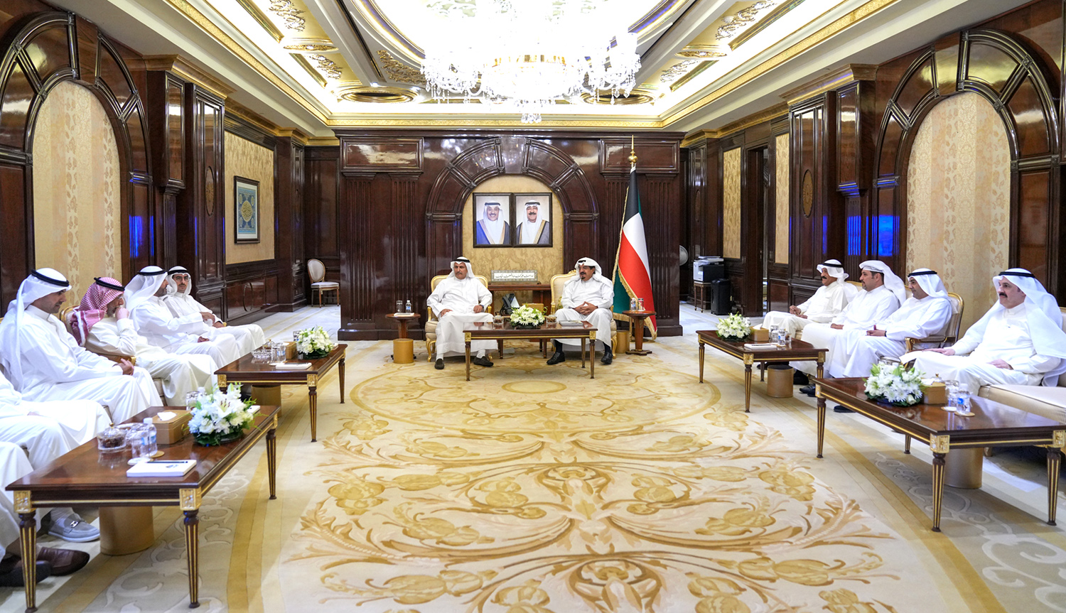 KUNA : Kuwait PM hosts banking leaders