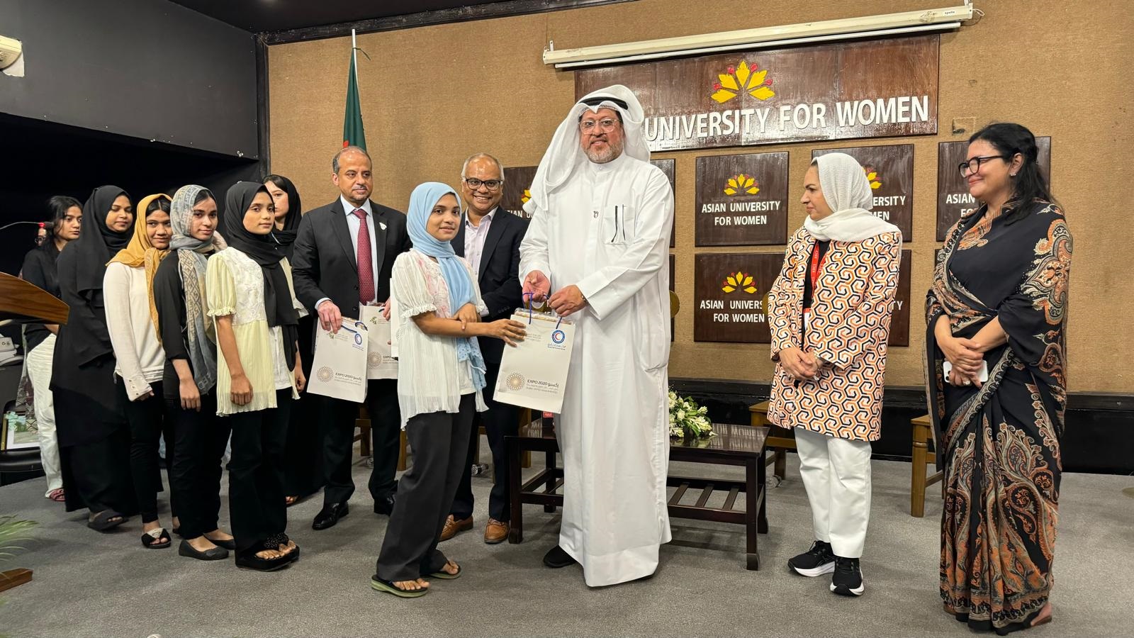 KUNA : Kuwait Red Crescent helps 100 female Rohingyan students graduate ...