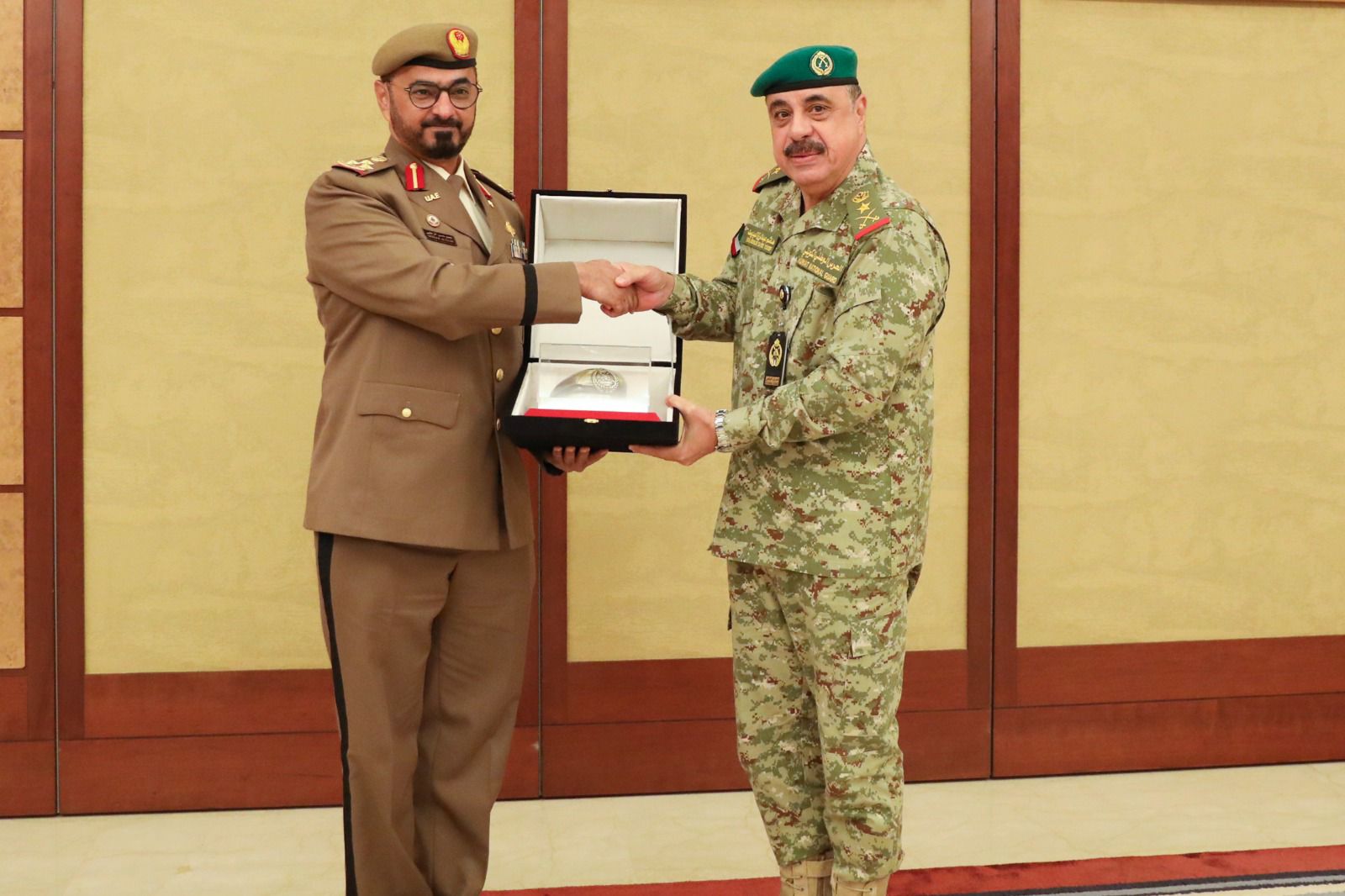 KUNA : Kuwait, UAE Nat'l Guards explore strengthening cooperation