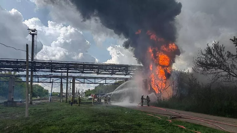 KUNA : Explosion at petrochemical plant in Russia's Bashkortostan ...