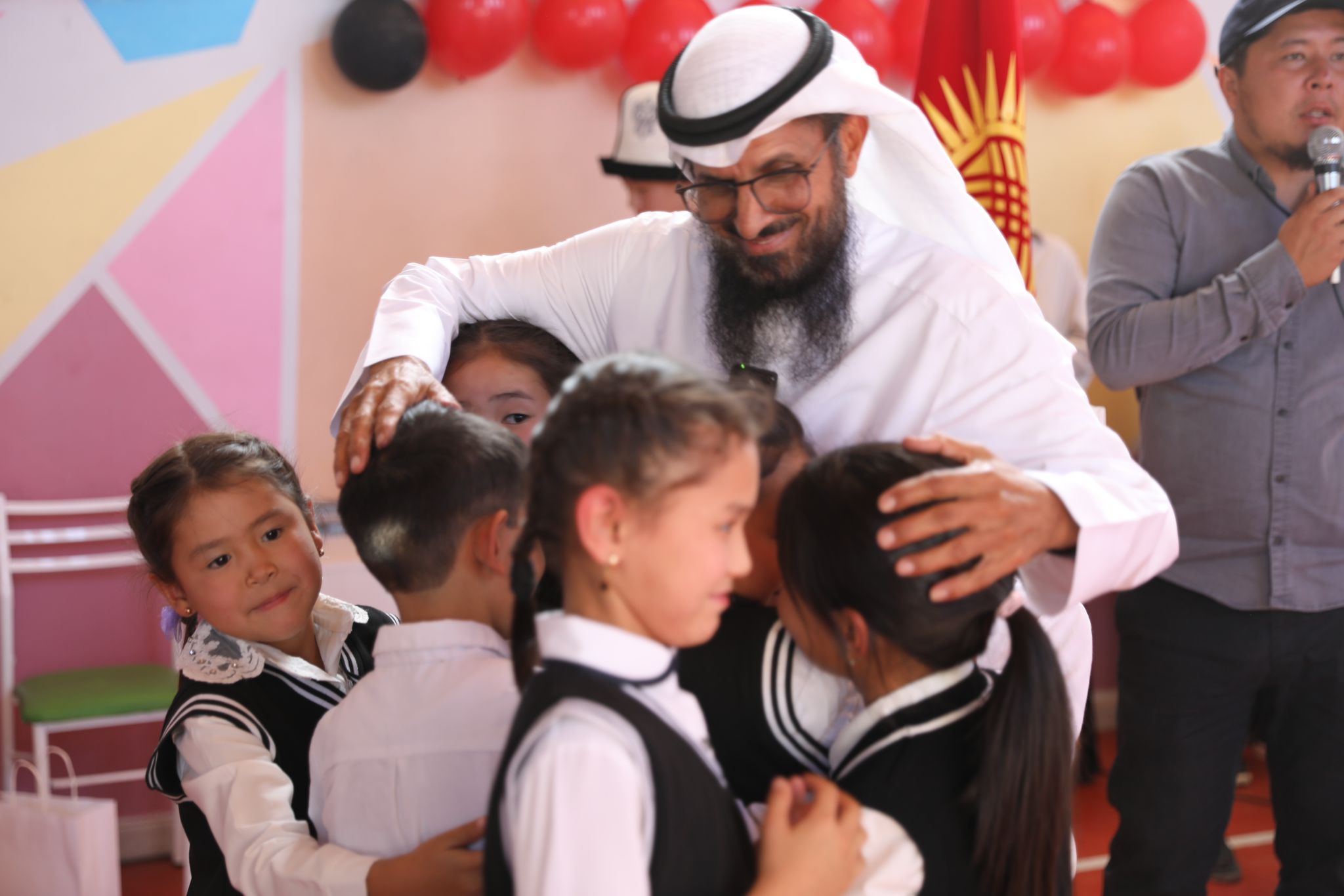 كونا : Al-Safa charity visits children in Kyrgyz orphanage