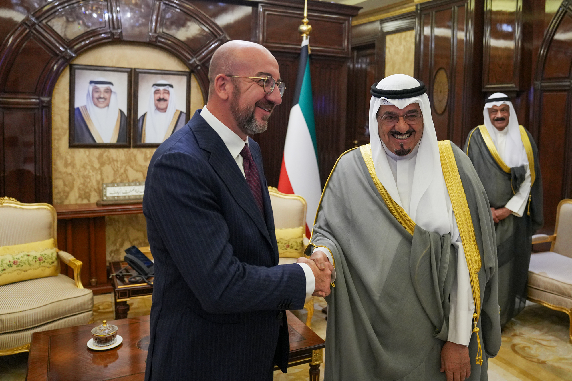 KUNA : Kuwait PM receives European Council Pres.