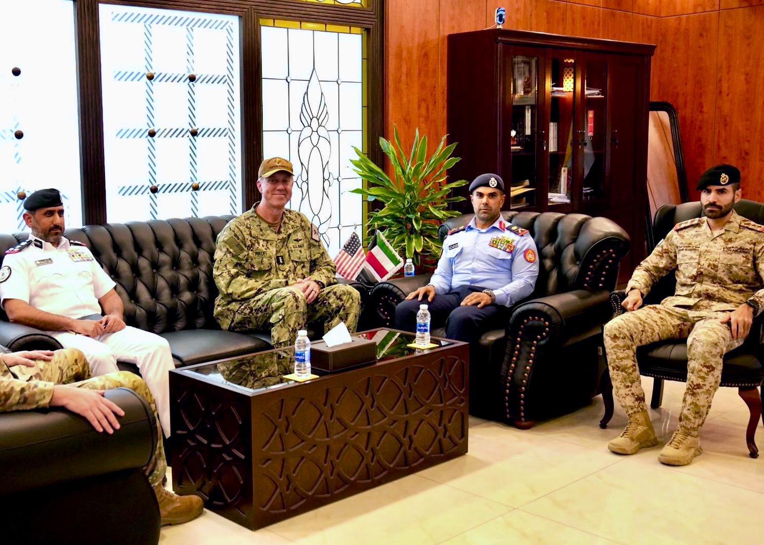 KUNA : Kuwait, US, UK discuss military issues