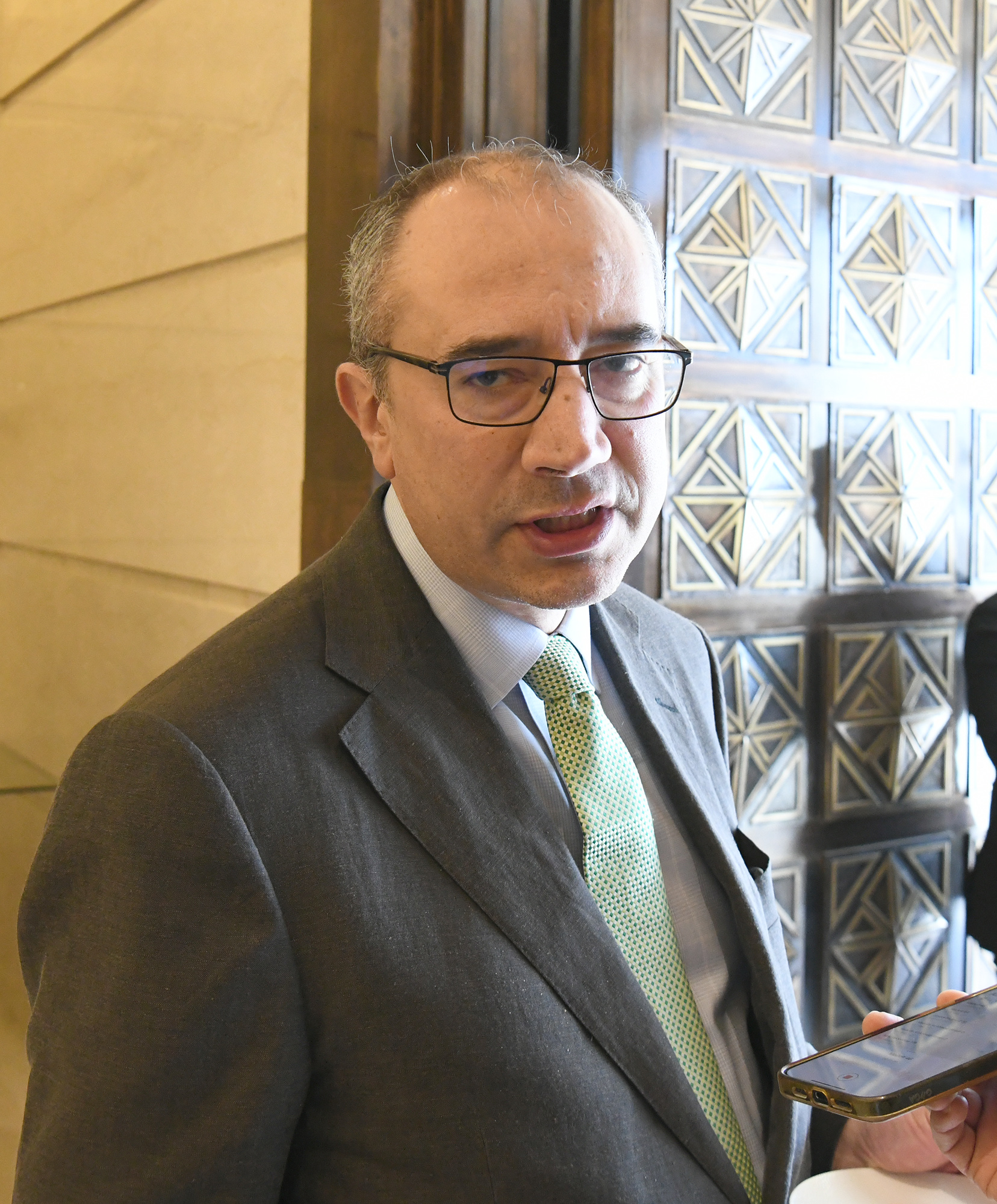 كونا : دبلوماسي كويتي يؤكد أهمية نقل التجارب الدبلوماسية للشباب لقيادة ...